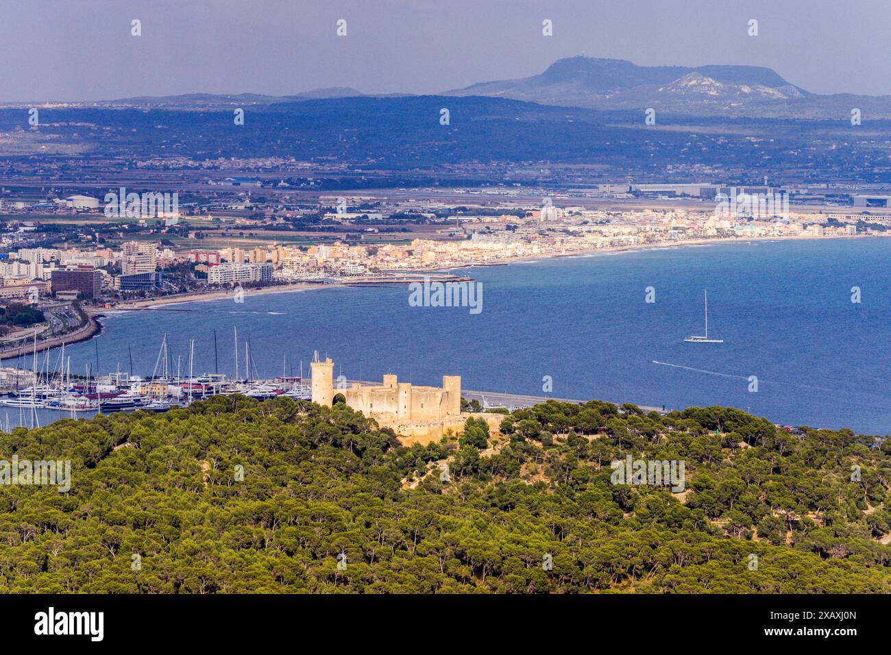 castillo de Bellver , siglo XIV, construido por orden del rey Jaime II ...