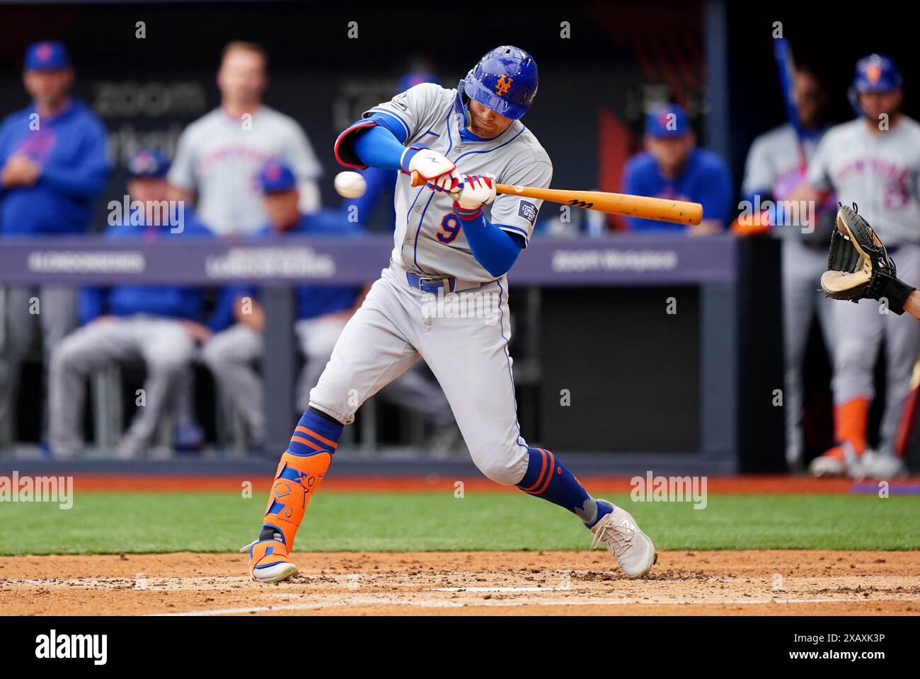 New York Mets' Brandon Nimmo bats during game two of the MLB London ...