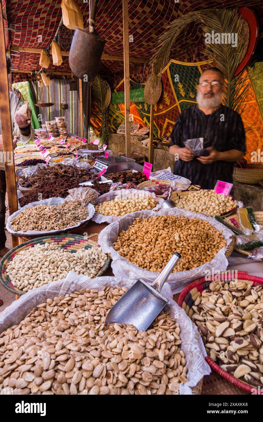 sale of nuts, Capdepera Medieval Fair, Mercat Medieval, Capdepera ...