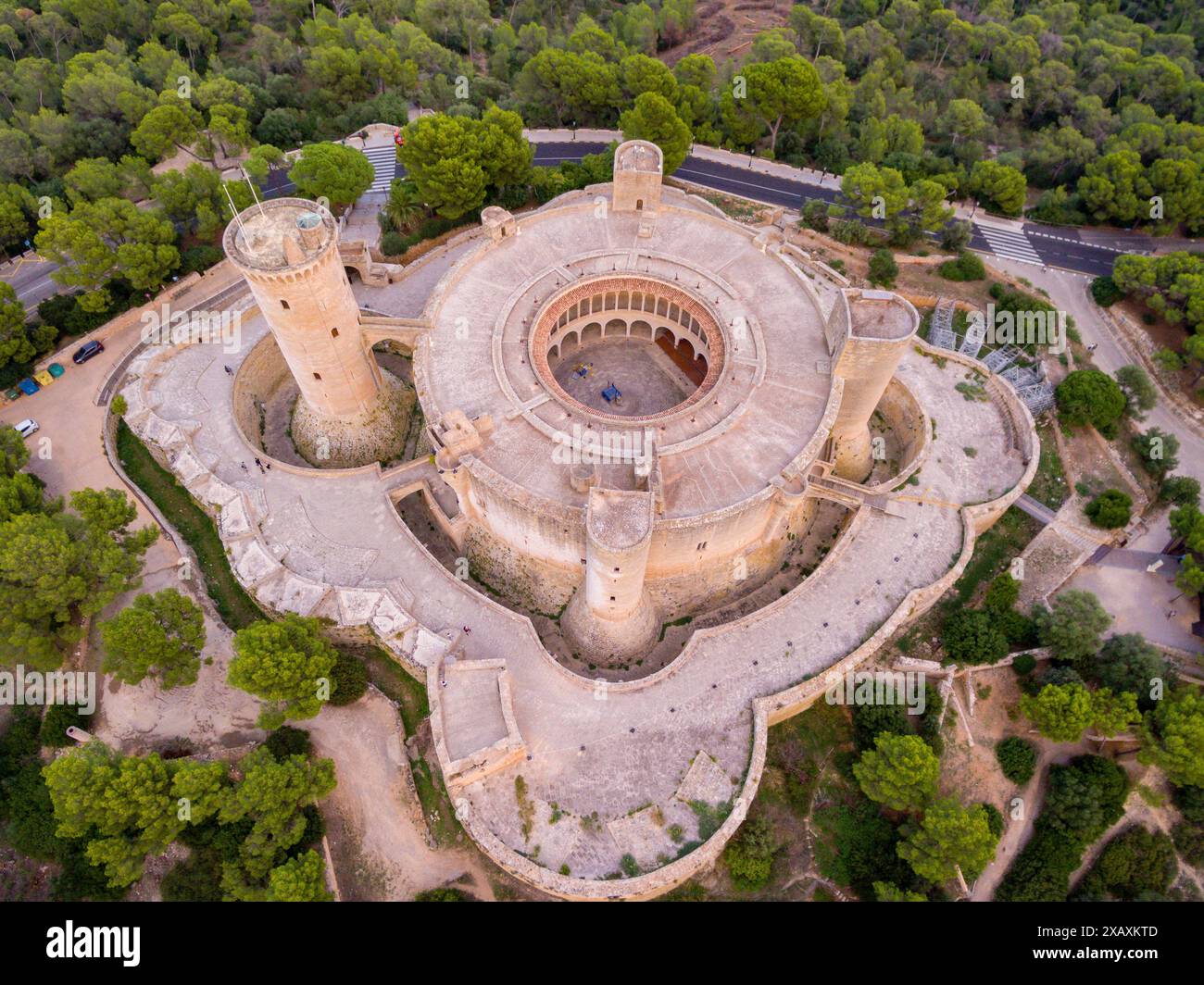 castillo de Bellver, estilo gótico catalán, siglo XIV , Palma, Mallorca ...
