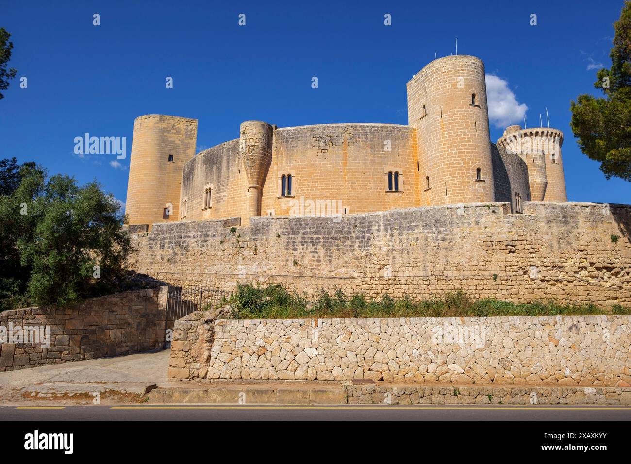 castillo de Bellver, siglo XIV, estilo gótico, Mallorca, balearic ...
