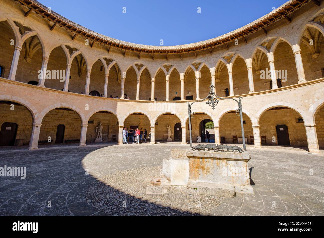 castillo de Bellver, siglo XIV, estilo gótico, Mallorca, balearic ...