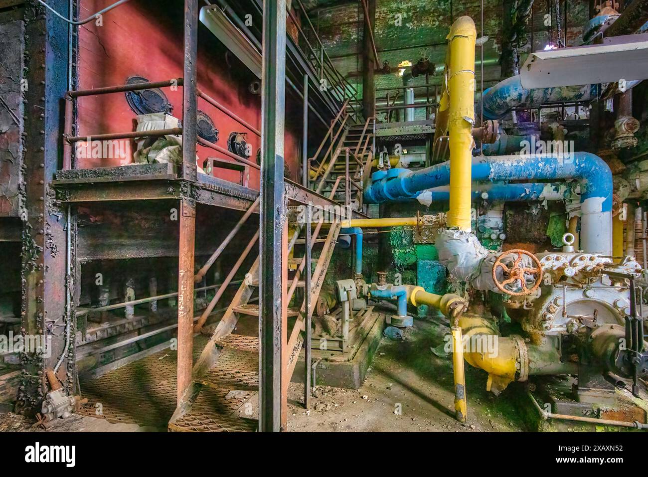 Textile mill hi-res stock photography and images - Alamy