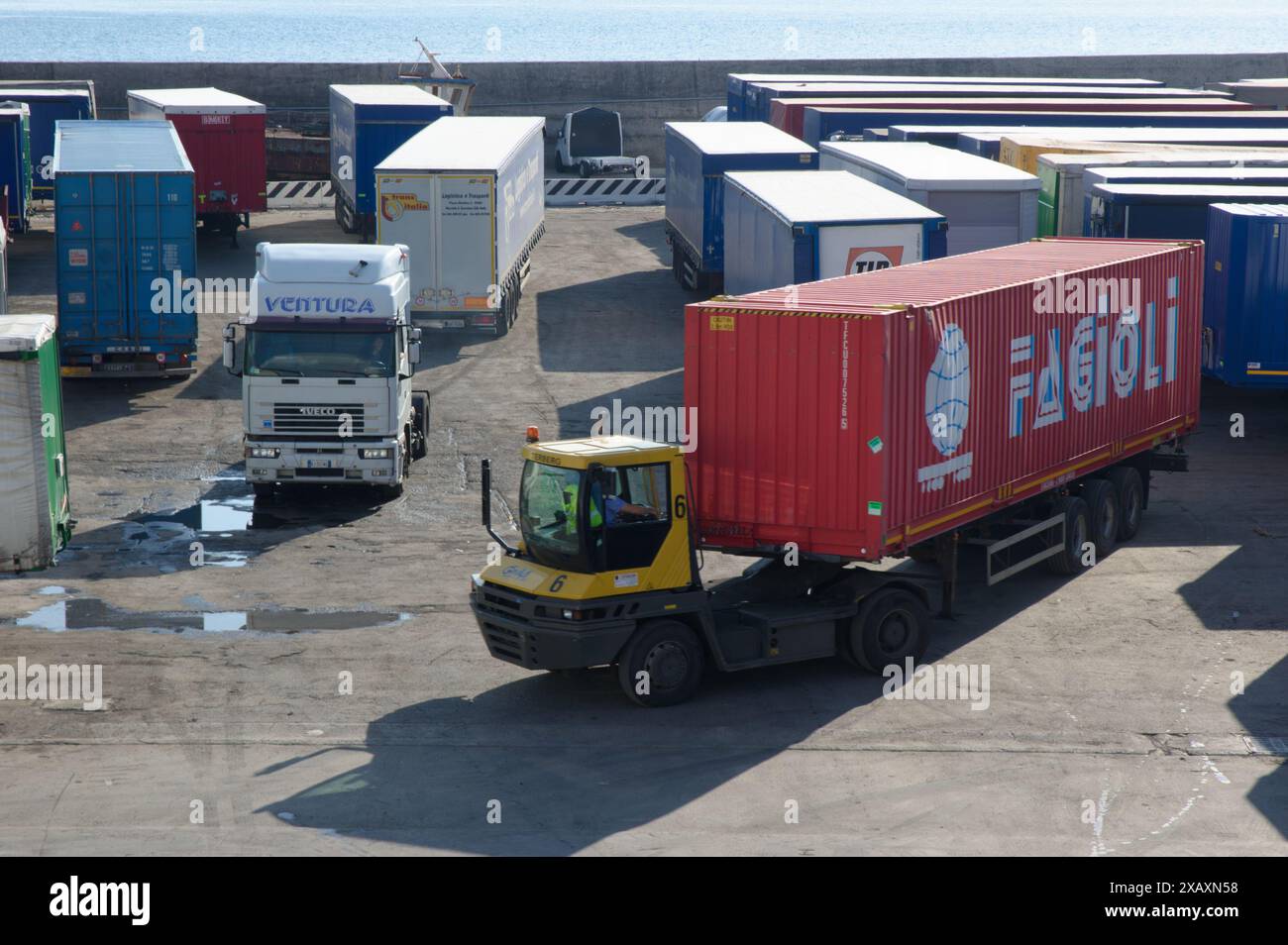 Freight containers at the port of Salerno, Italy Stock Photo - Alamy
