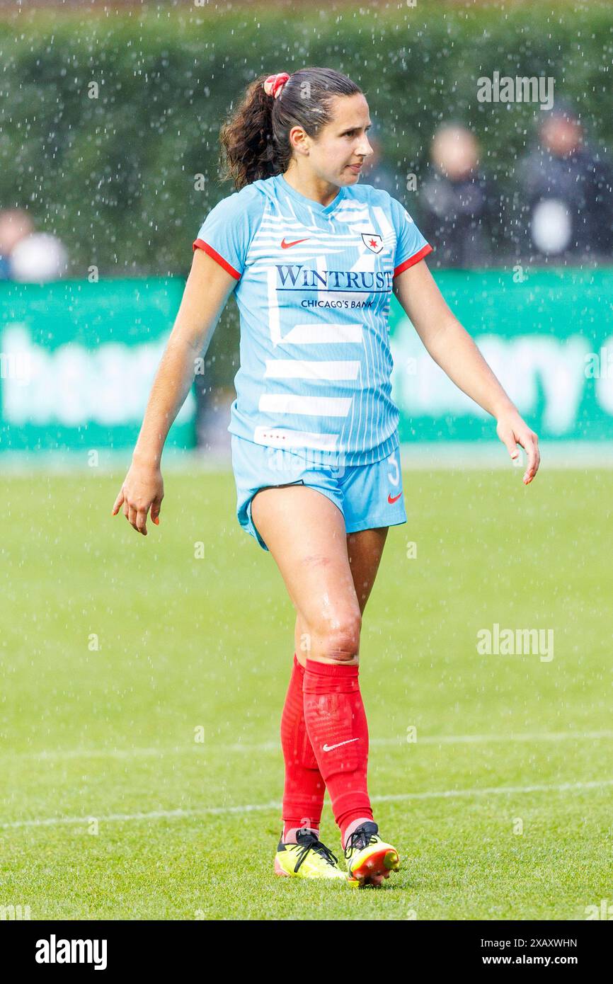 Chicago, Illinois, USA. 08th June, 2024. Chicago Red Stars defender Sam ...