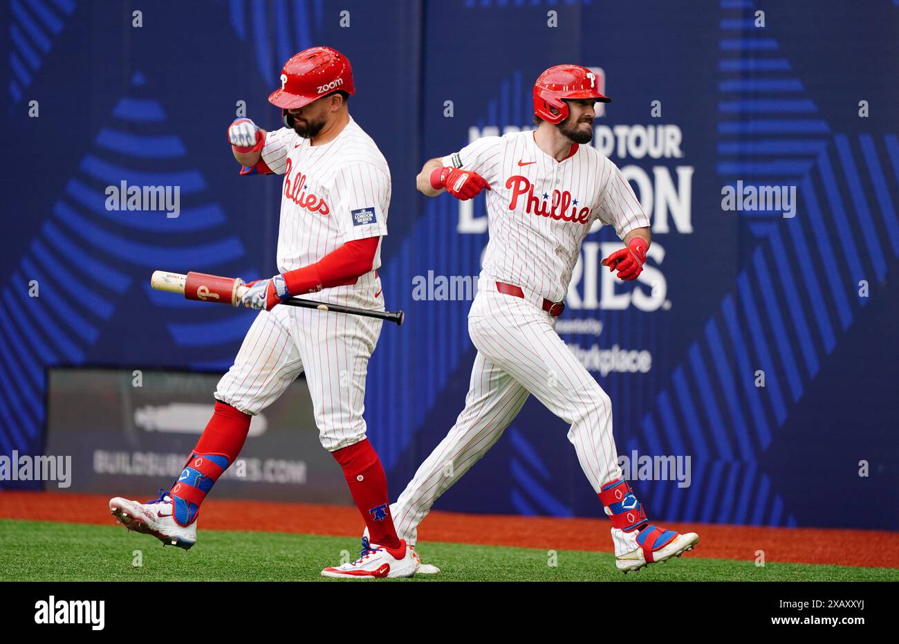 Philadelphia Phillies' David Dahl (right) celebrates with Kyle ...