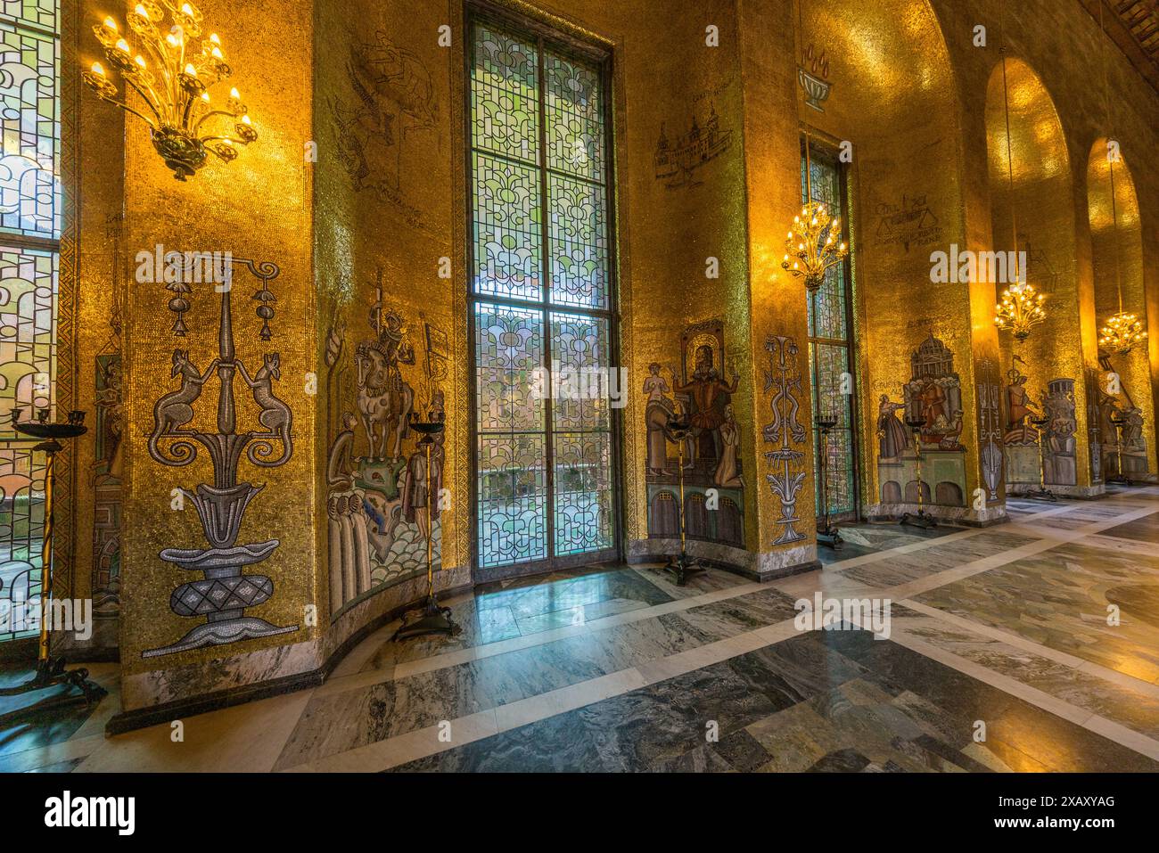 Art inspired golden city hi-res stock photography and images - Alamy