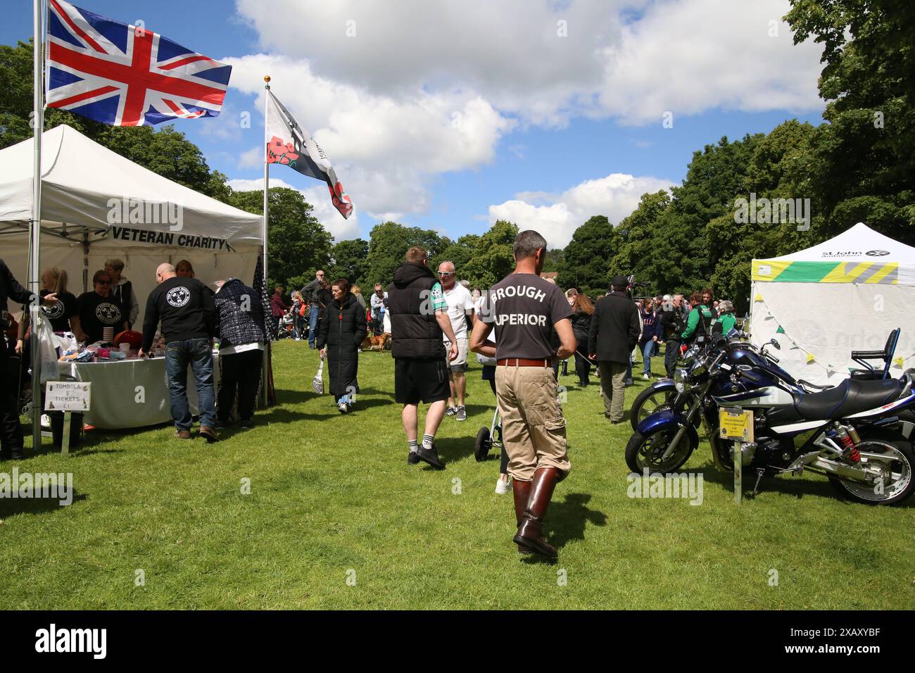 Morpeth Fair Day Parade With Classic Vehicle Parade and Morpeth Pipe ...