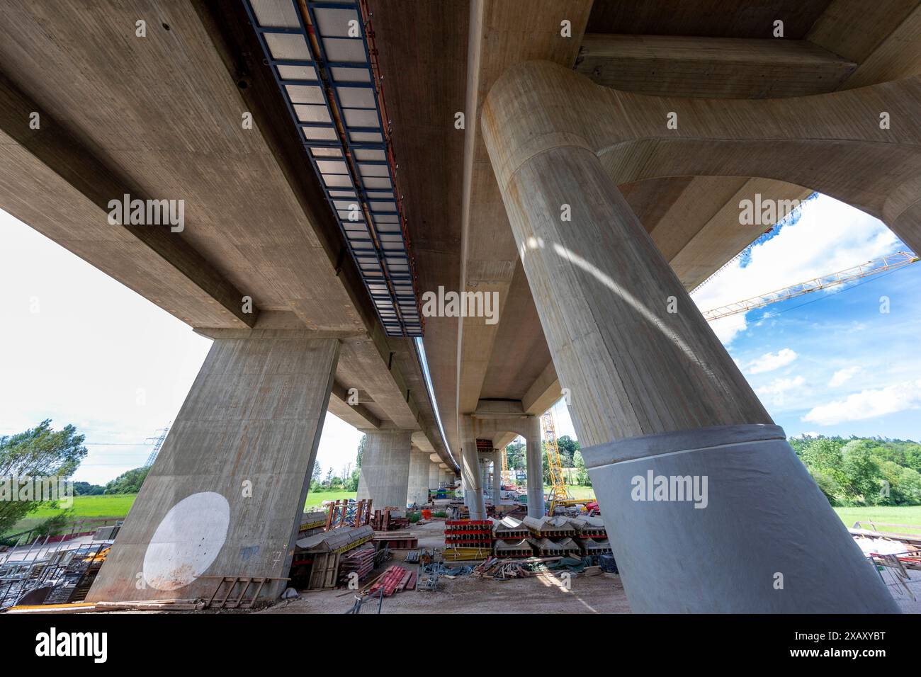 Bilderserie 08.06.2024 Ausbau der BAB 3 bei Erlangen, Brückenneubau ...