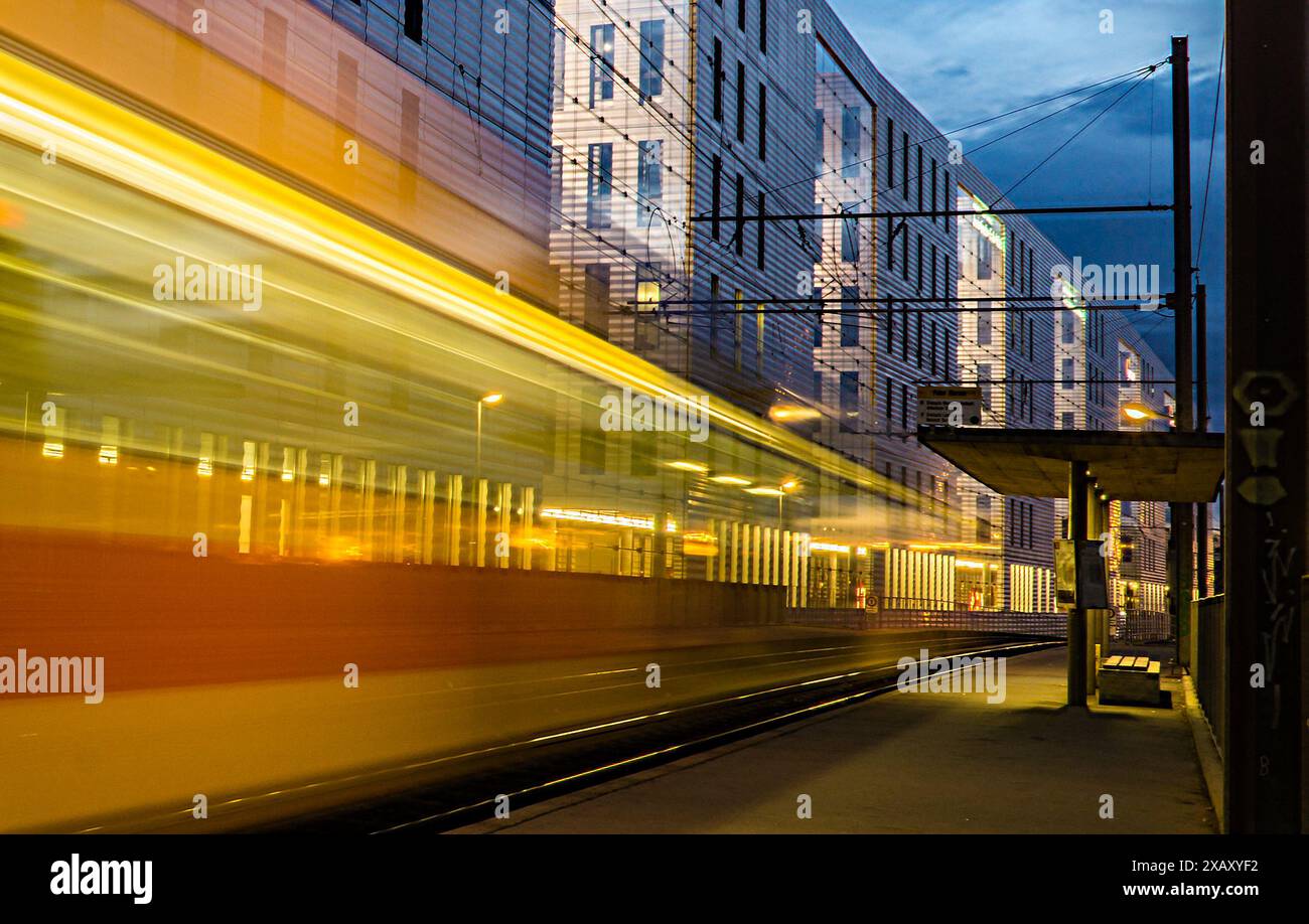Peak tram stop hi-res stock photography and images - Alamy