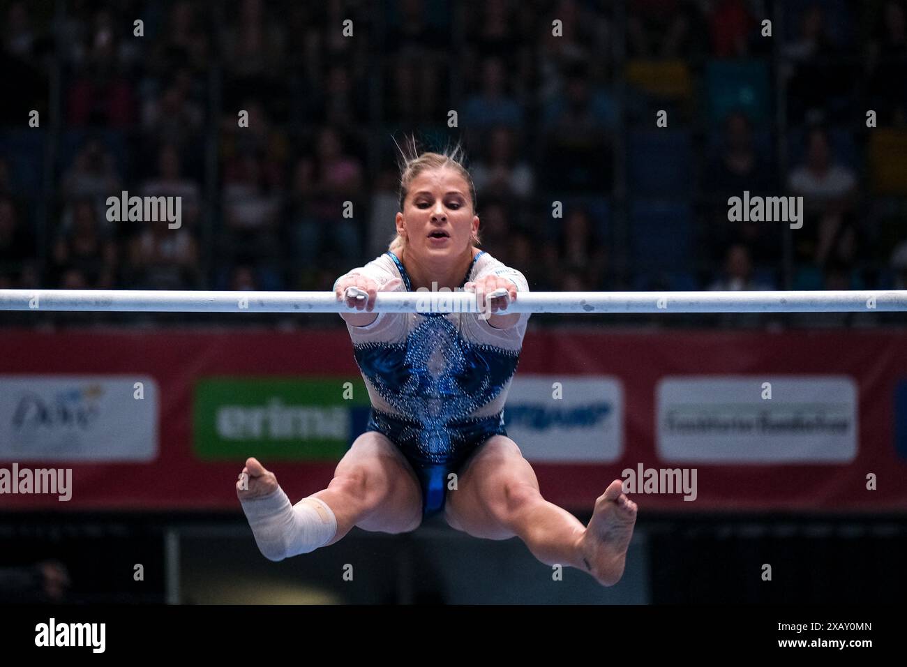 Elisabeth Seitz (MTV Stuttgart) turnt am Stufenbarren. Die Finals 2024 ...