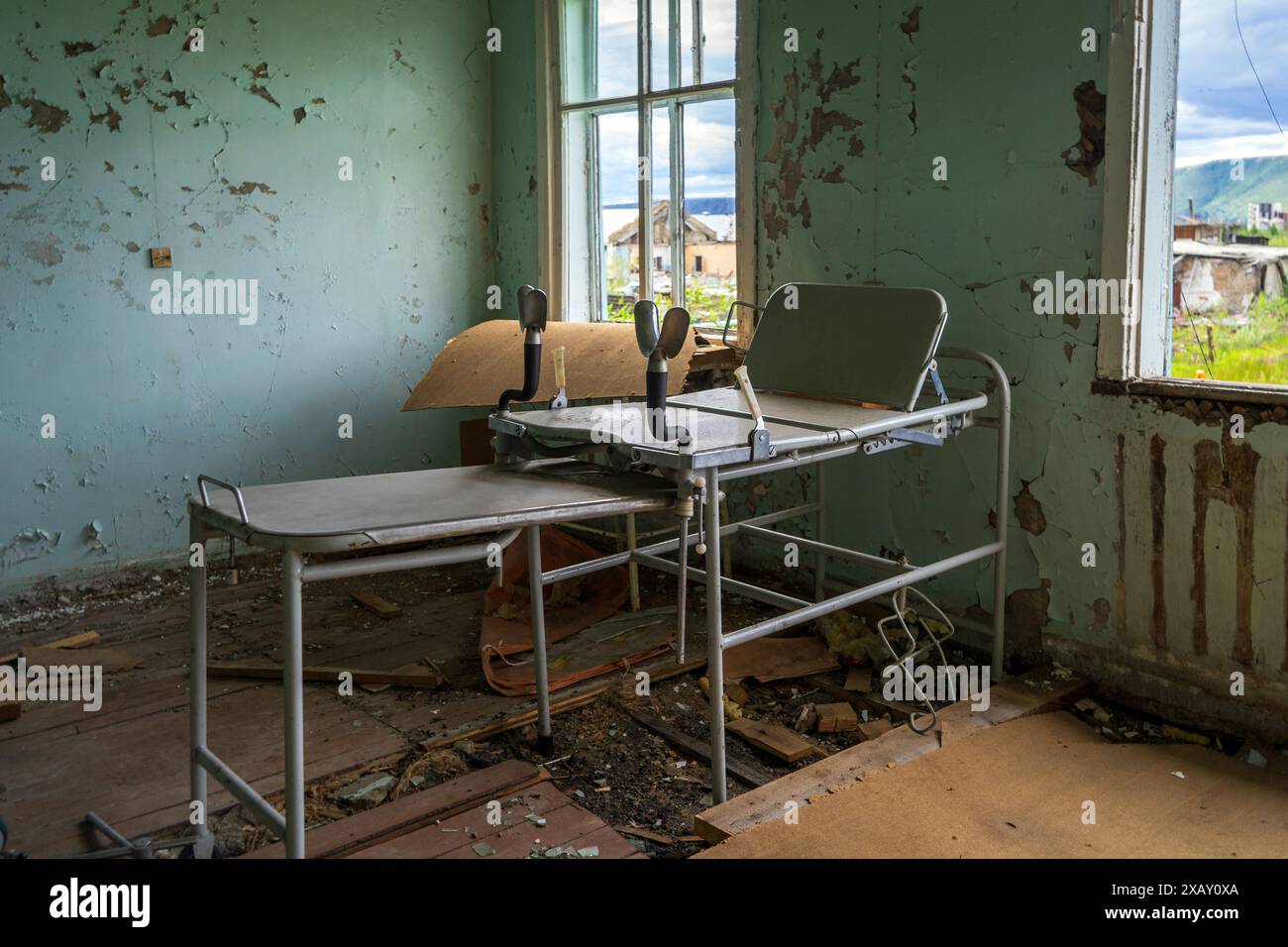 Interior of an abandoned destroyed hospital Stock Photo - Alamy