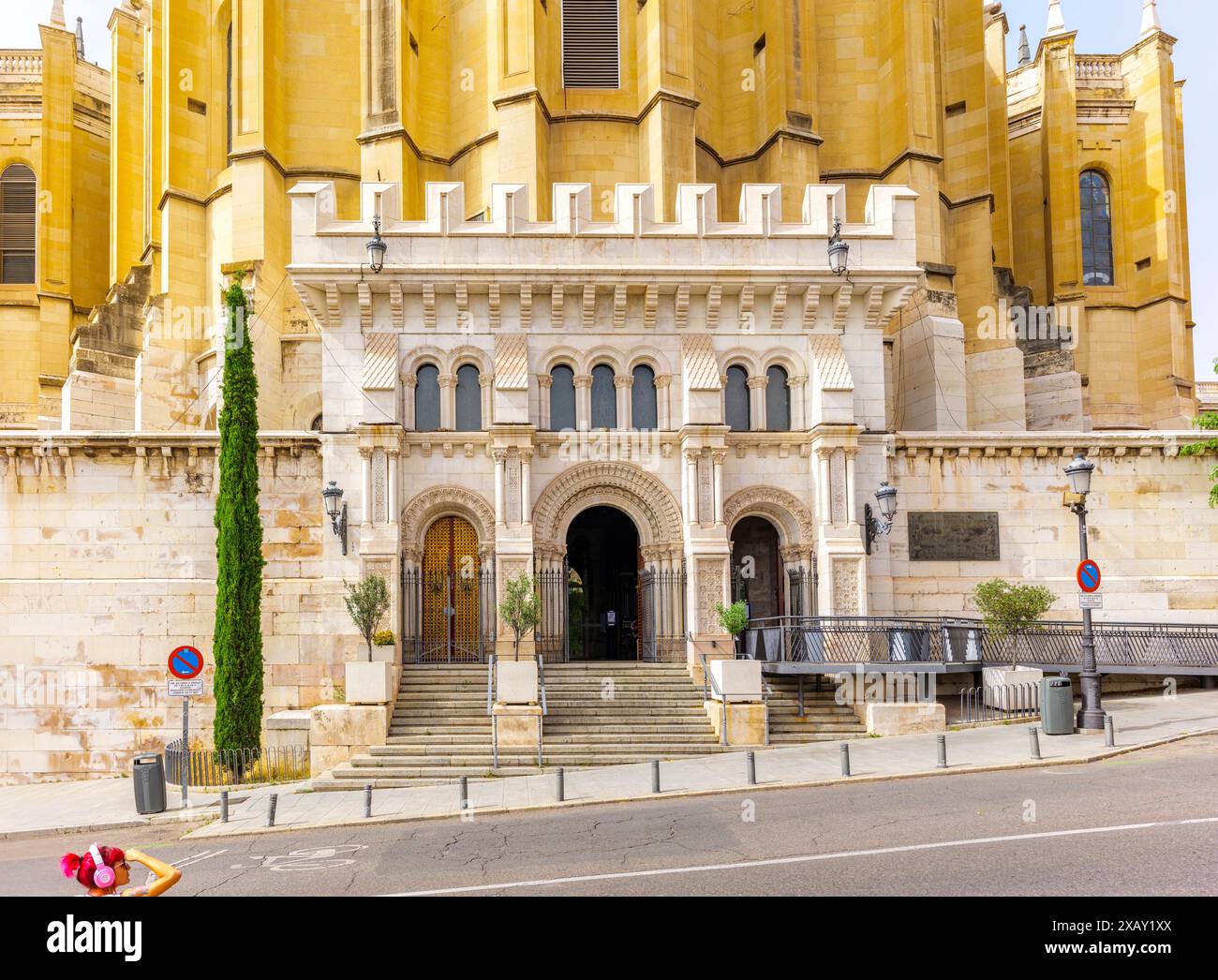 Medieval baroque arched entrance hi-res stock photography and images ...