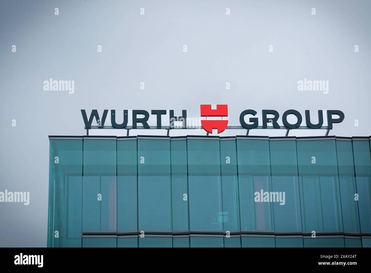 Würth Group, Gebäude, modernes Design, Glasfassade, Hauptsitz ...