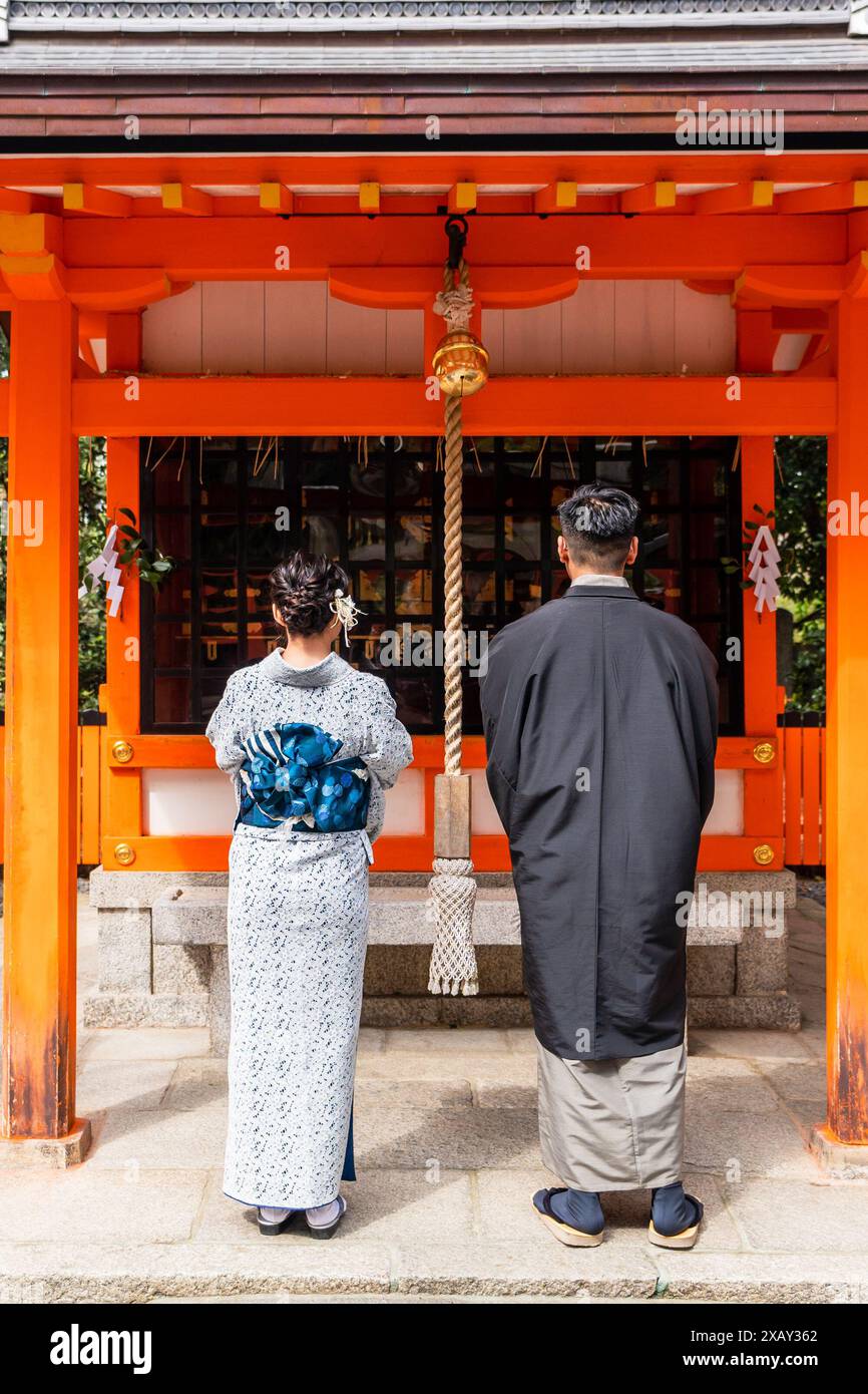 Japanese Kimono back view photography. Kyoto, Japan. Japanese ...