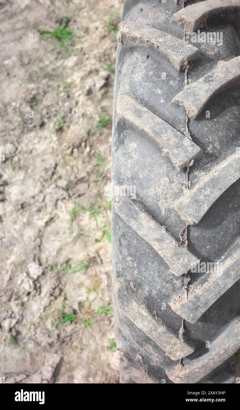 Tractor tread hi-res stock photography and images - Alamy