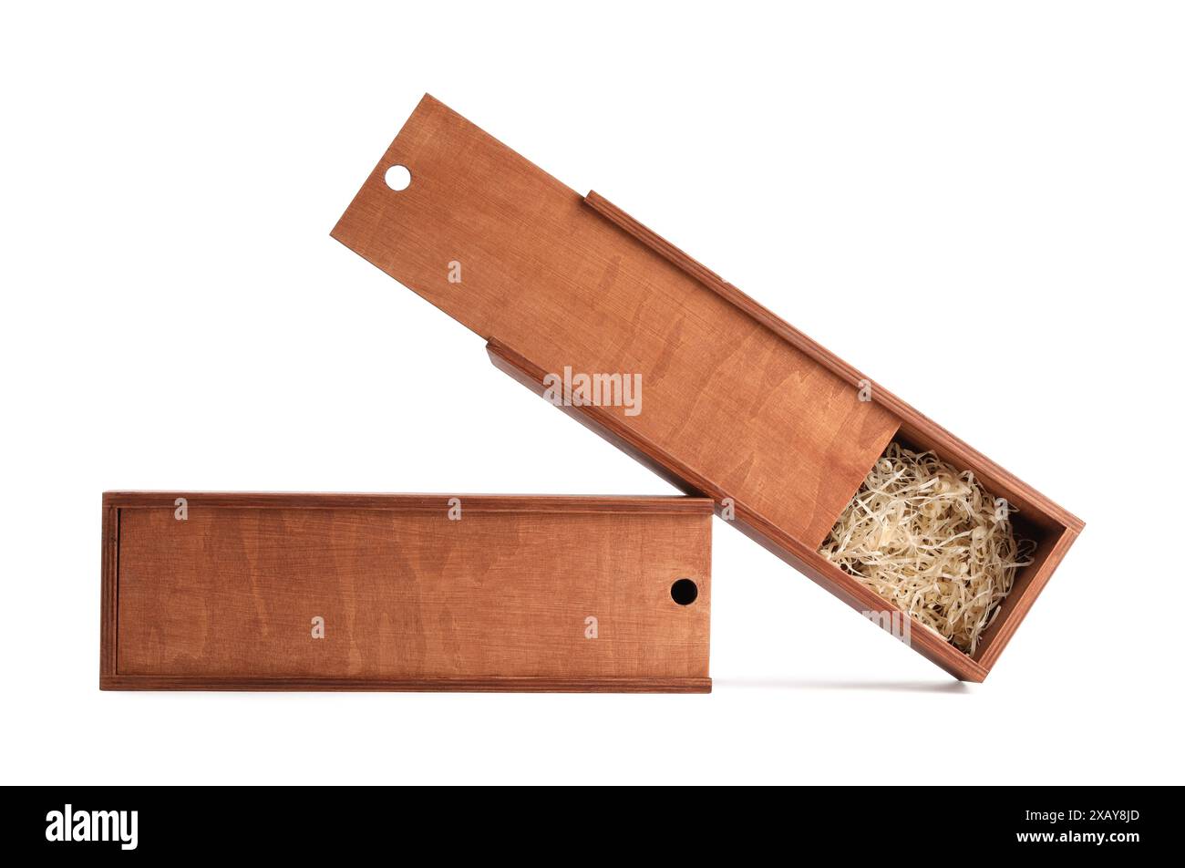 Open wooden wine boxes with straw isolated on white Stock Photo - Alamy