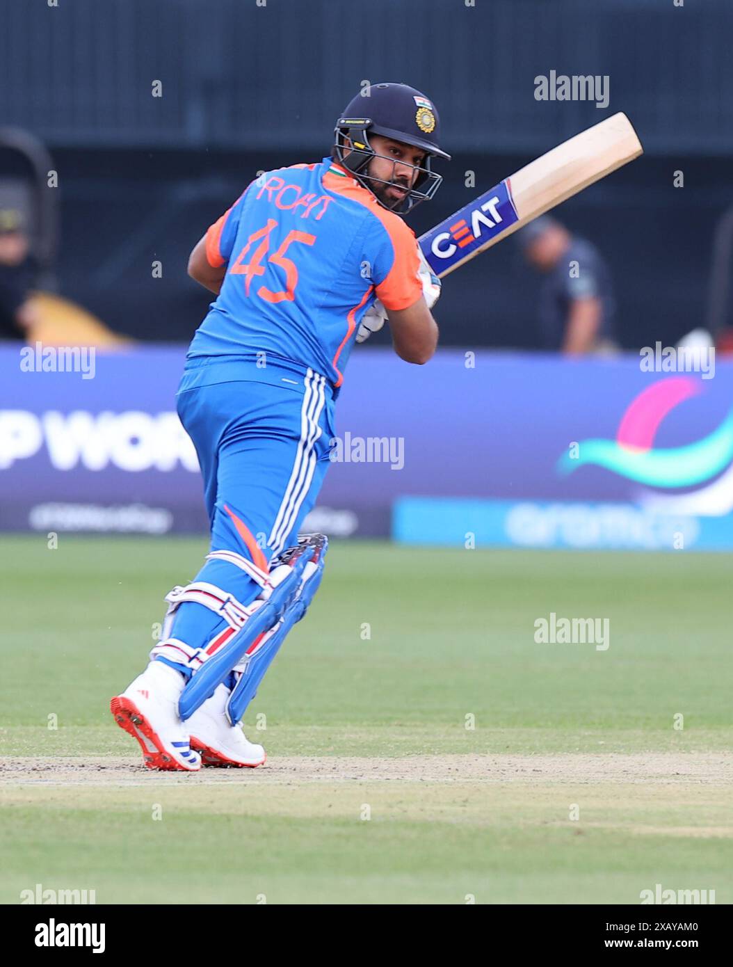Rohit sharma t20 world cup 2024 hi-res stock photography and images - Alamy