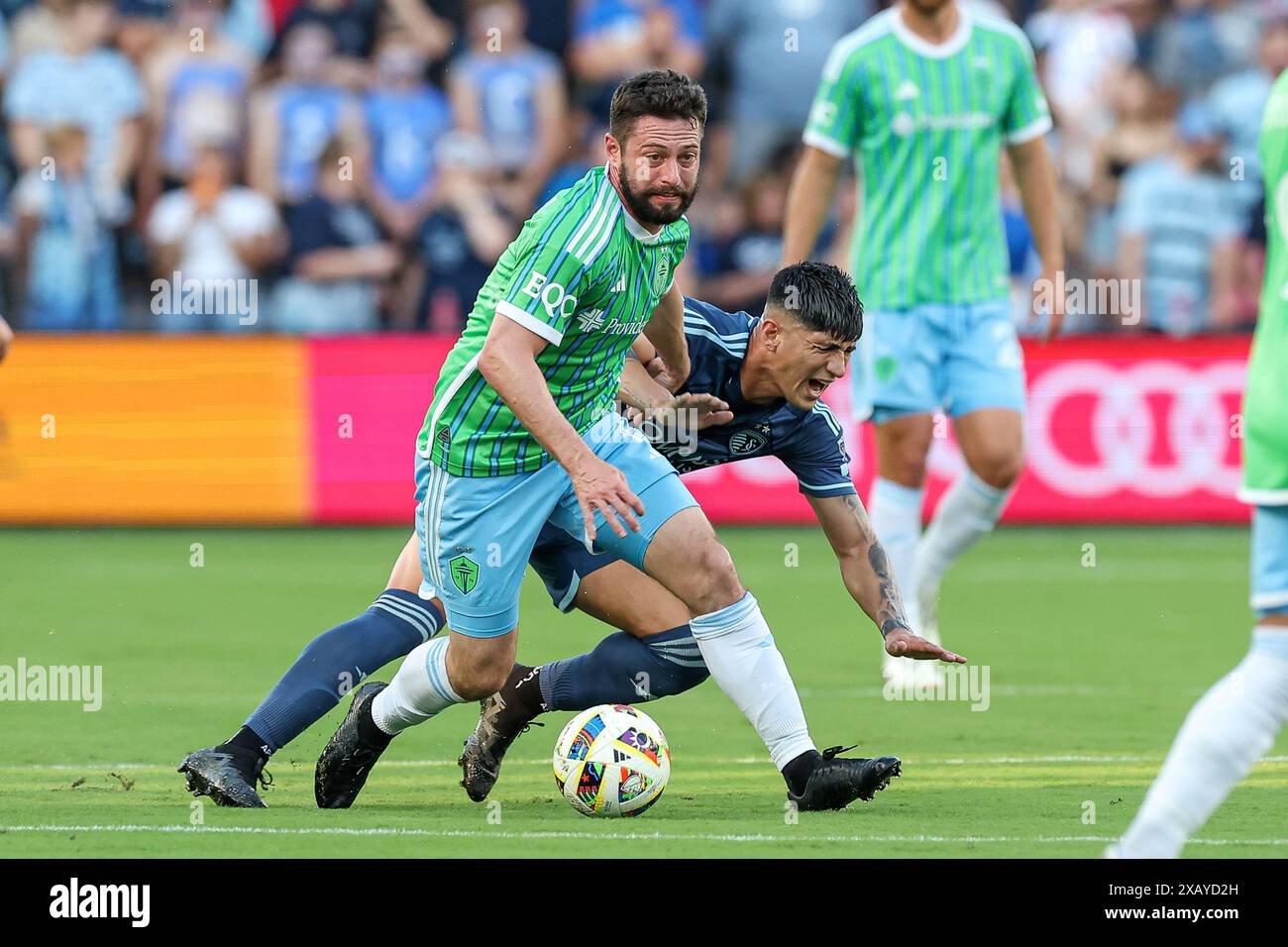 Kansas City, KS, USA. 8th June, 2024. Seattle Sounders FC midfielder ...