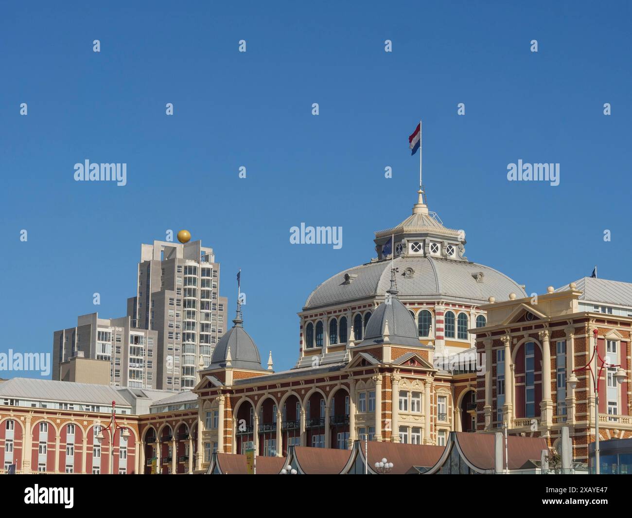 Historic building with dome hi-res stock photography and images - Alamy