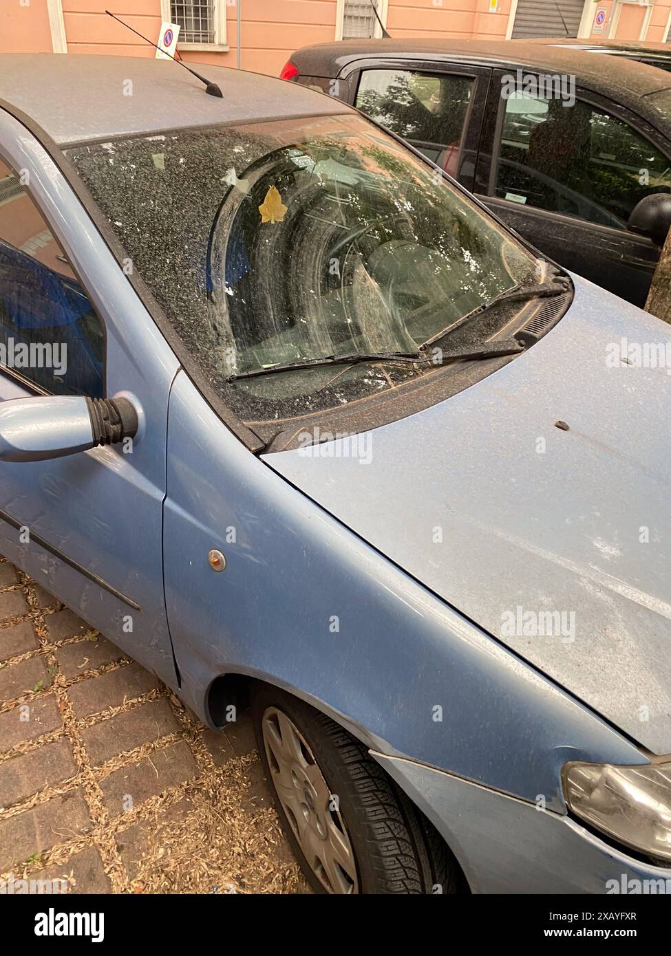 Impact wash hi-res stock photography and images - Alamy