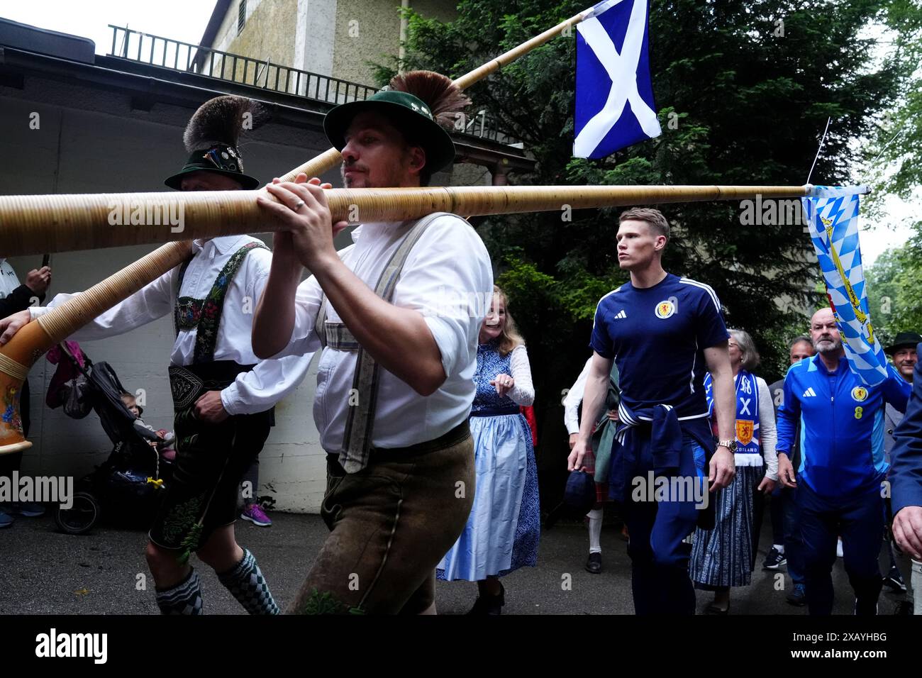 The Scotland team arrive at Bayernhalle in Garmisch-Partenkirchen ...