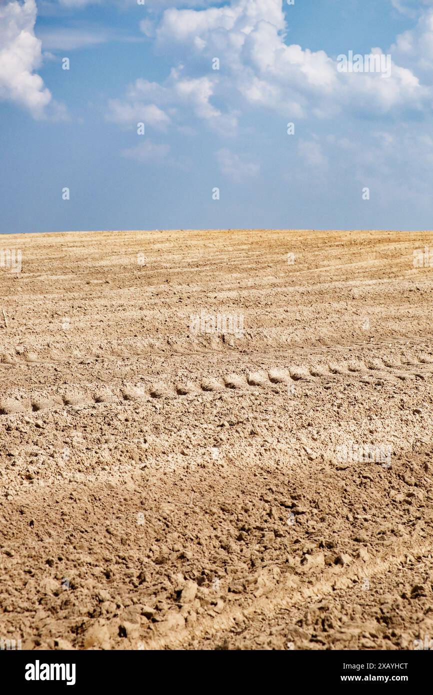 Large empty soil hi-res stock photography and images - Alamy