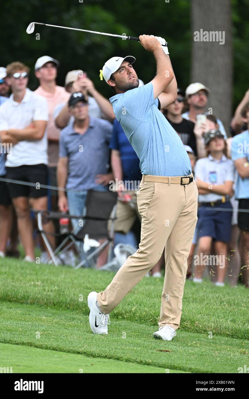Dublin, Ohio, USA. 9th June, 2024. Scottie Scheffler (USA) hits off the ...