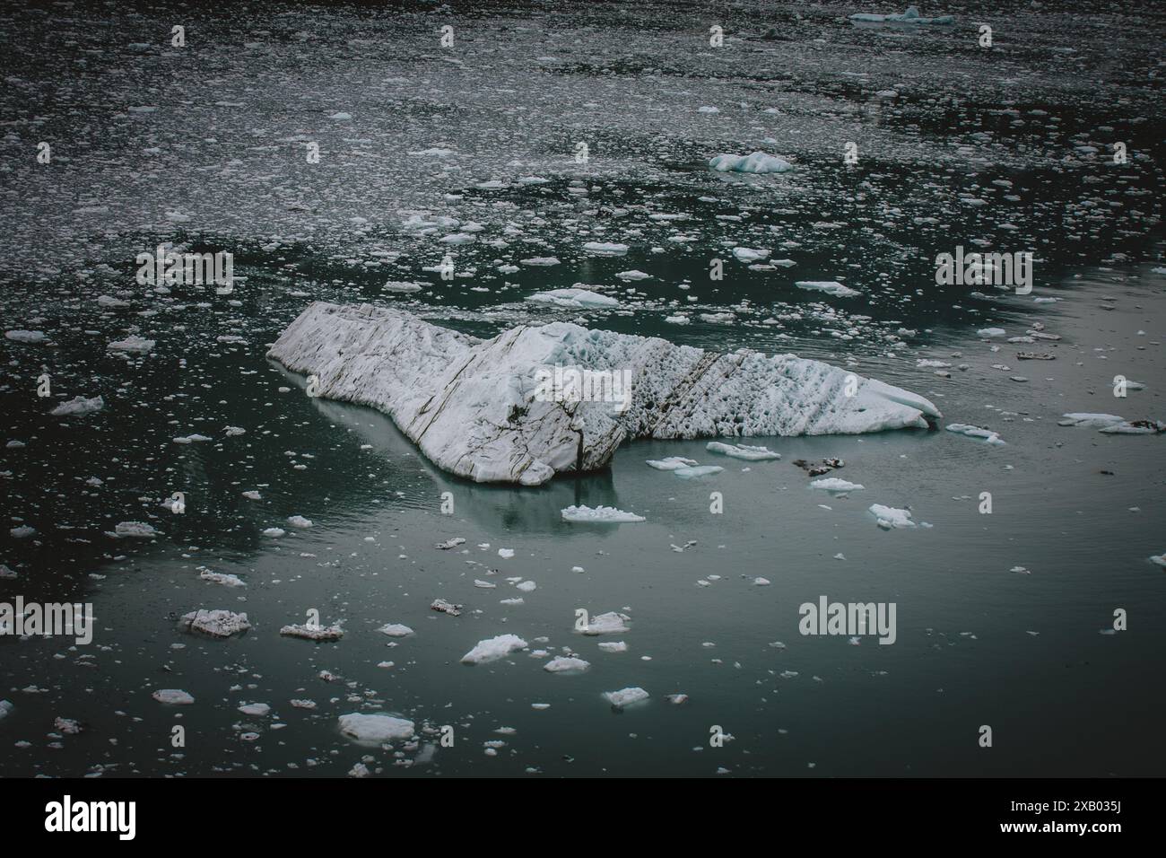 Serene arctic environment hi-res stock photography and images - Alamy