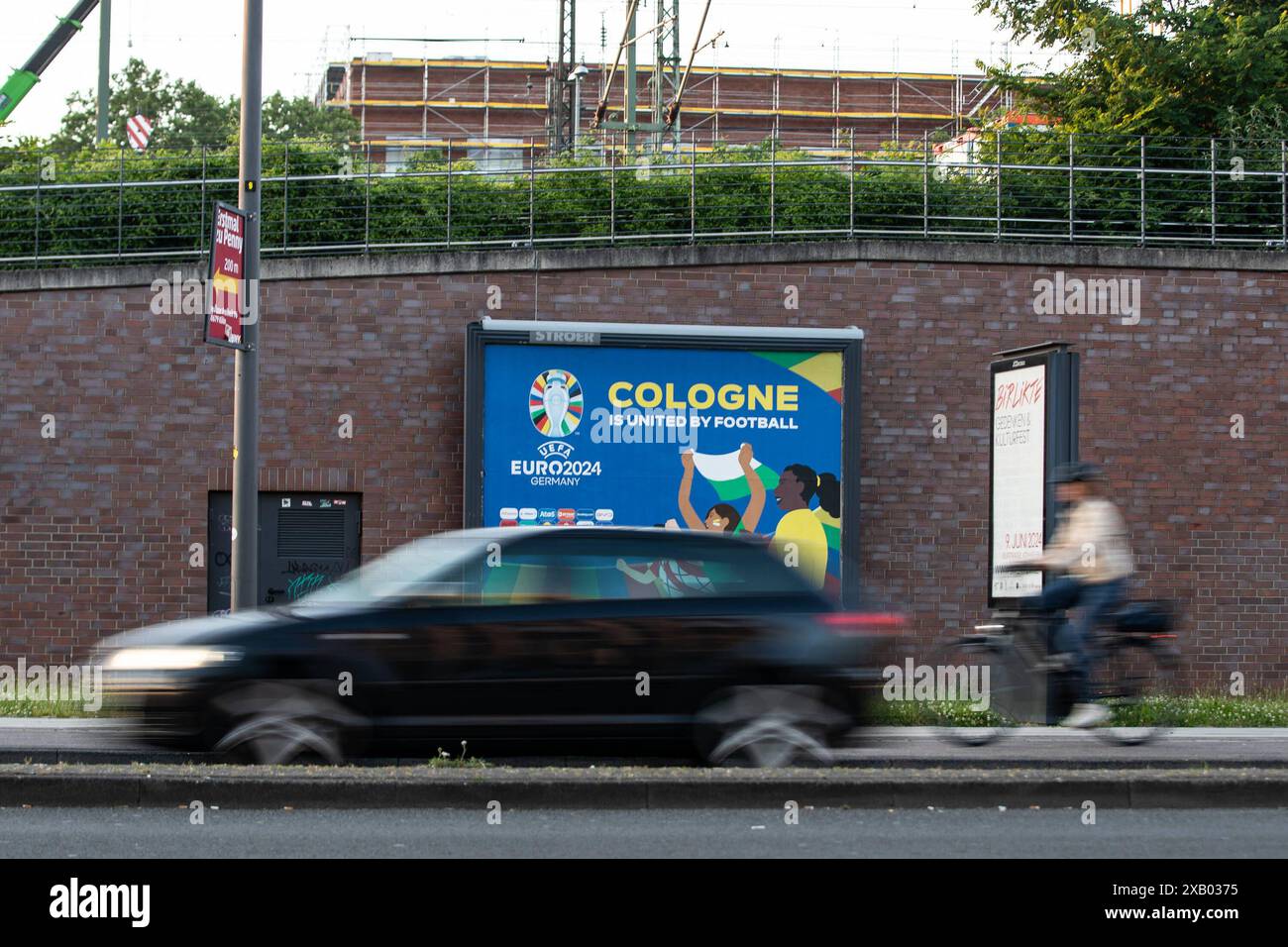 EURO 2024 in Köln, Stilisierte Schilder in der Stadt 09.06.2024 Werbung ...