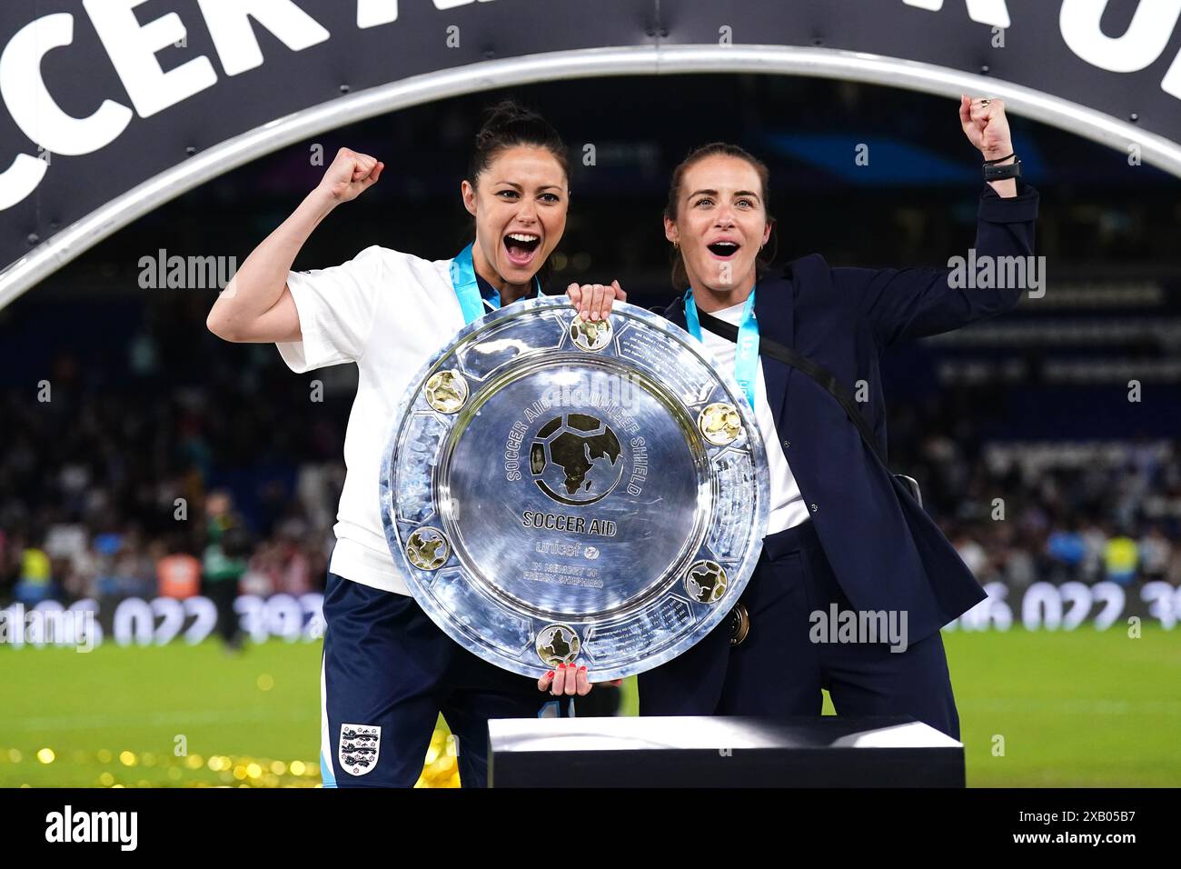 England's Sam Quek (left) and coach Vicky McClure celebrate with the ...
