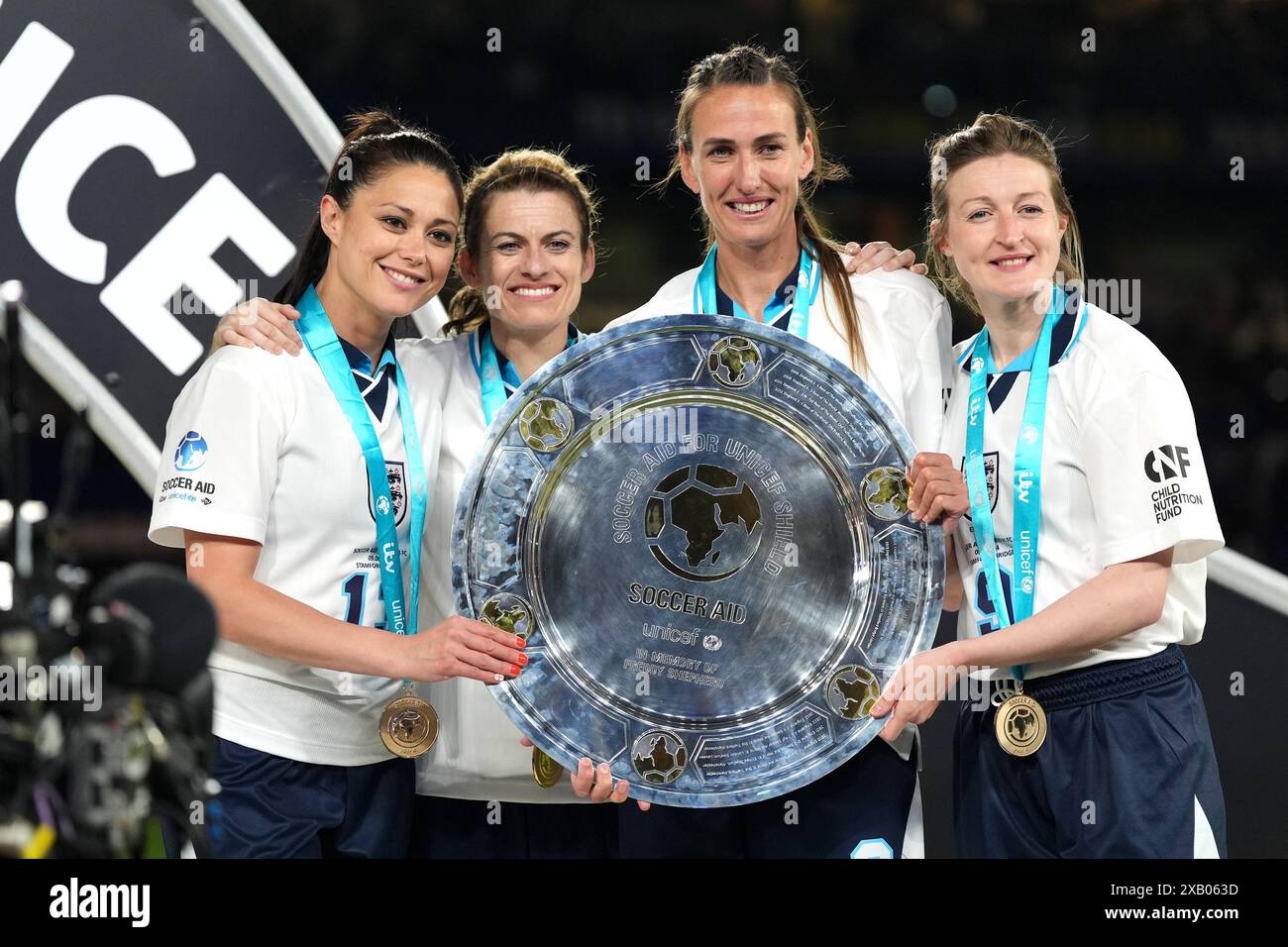 Karen carney soccer aid hi-res stock photography and images - Alamy