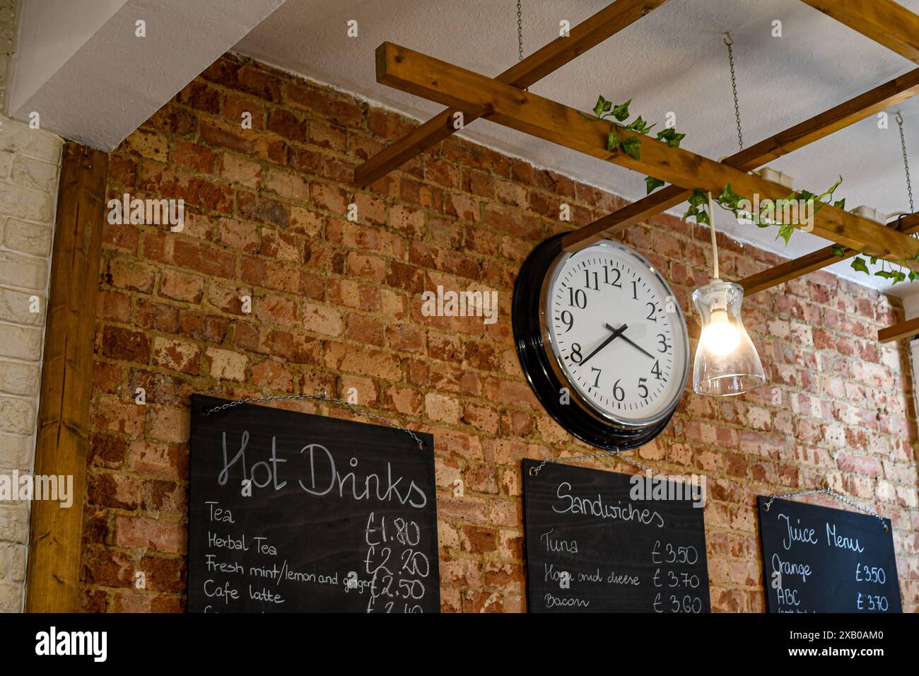 A relaxing coffee shop experience Stock Photo - Alamy