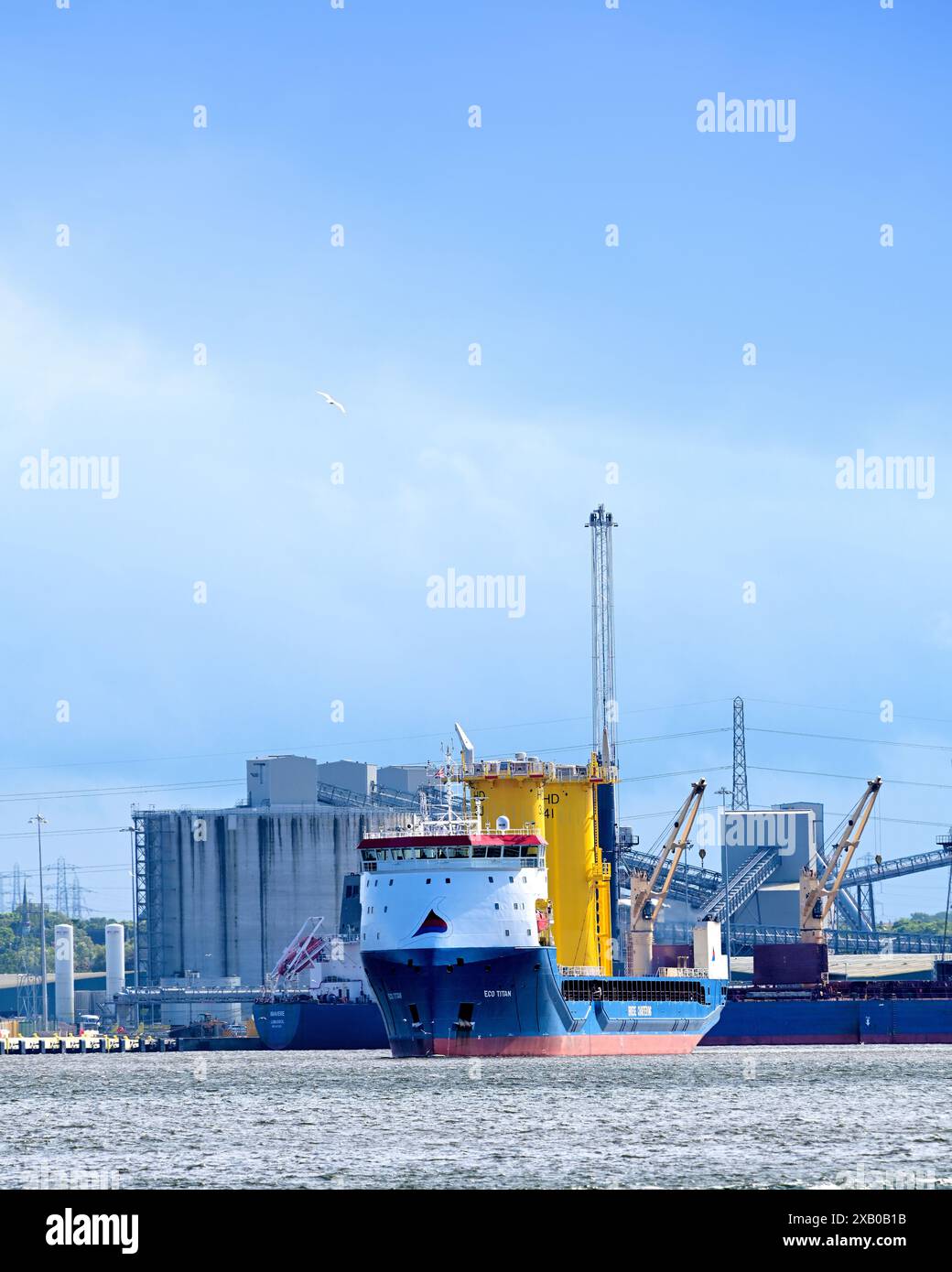 Ship ECO TITAN delivering wind turbine base parts manufactured at ...