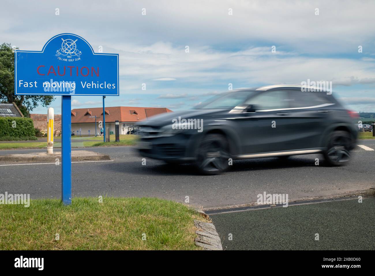 Caution sign warning vehicles hi-res stock photography and images - Alamy