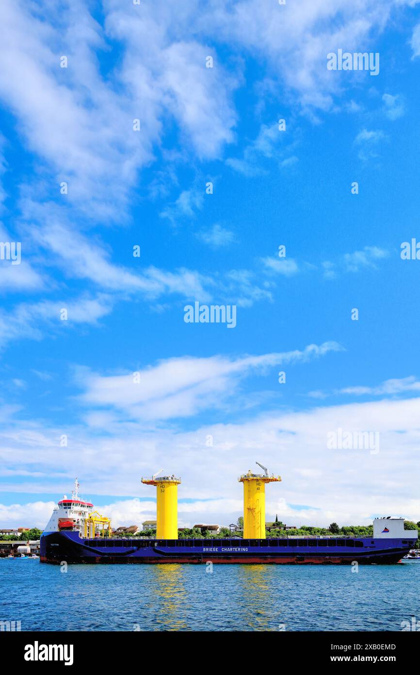 Ship ECO TITAN delivering wind turbine base parts manufactured at ...