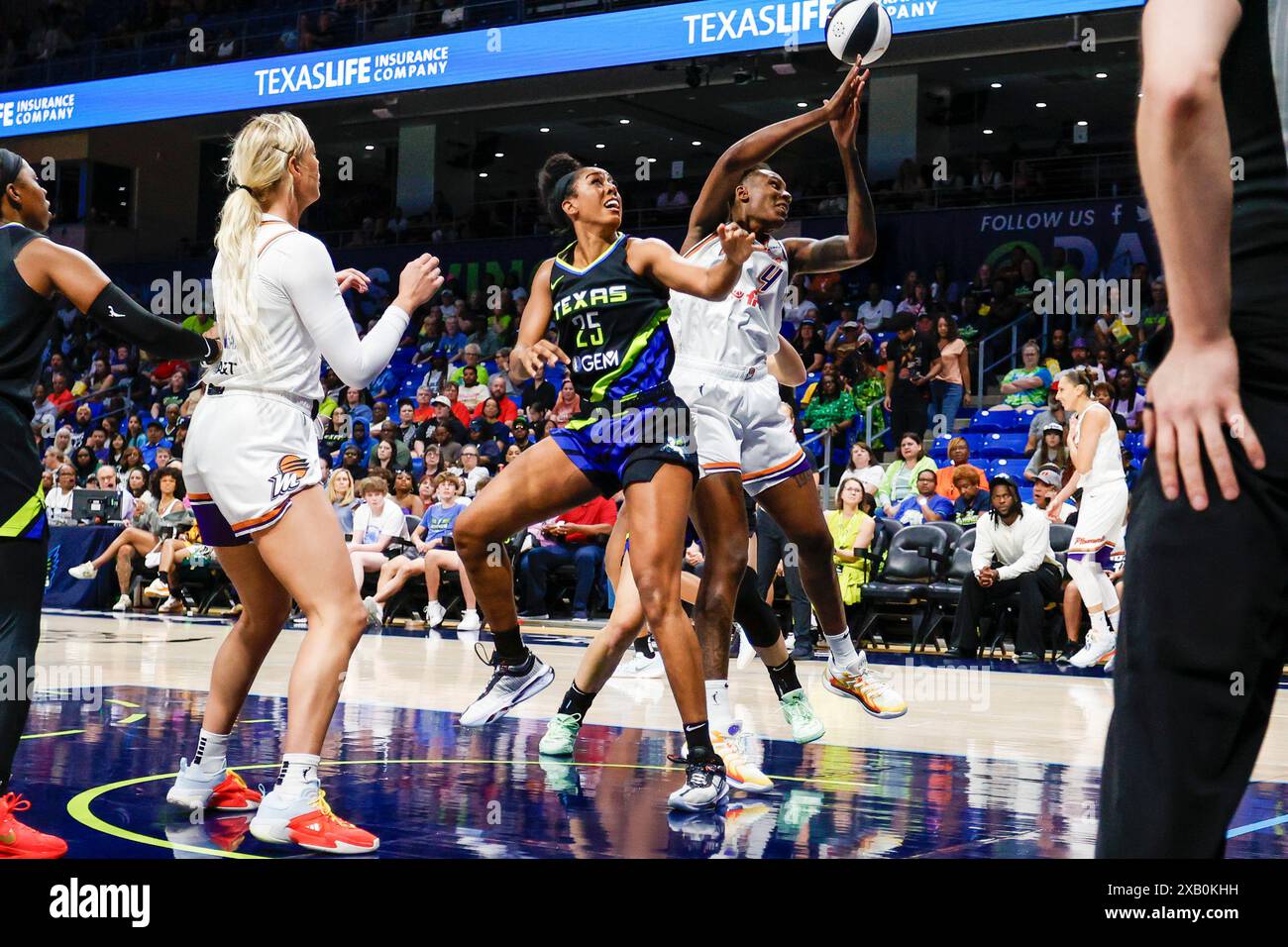Arlington, Texas, USA. 9th June, 2024. Dallas Wings forward MONIQUE ...