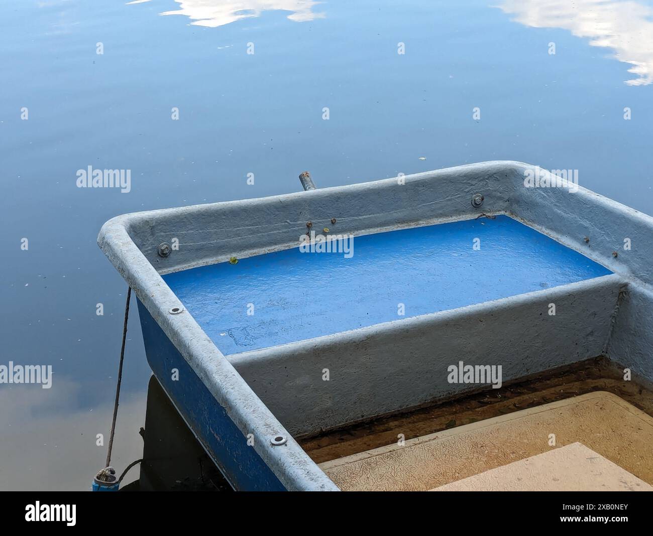 Swimming boat in pond Stock Photo - Alamy