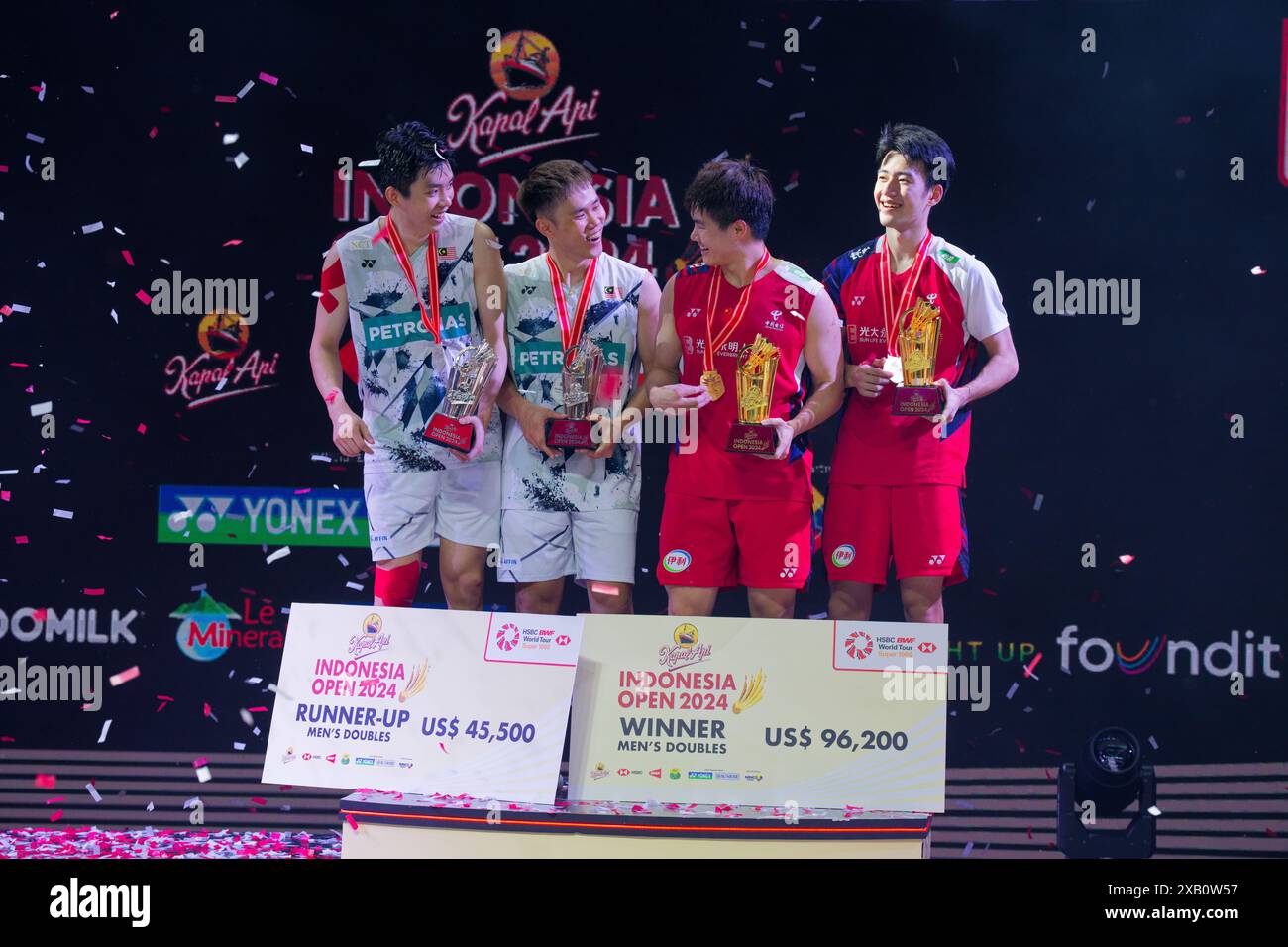 Jakarta, Indonesia. 09th June, 2024. (L-R) MAN Wei Chong and Kai Wun TEE of Malaysia, LIANG Wei ...