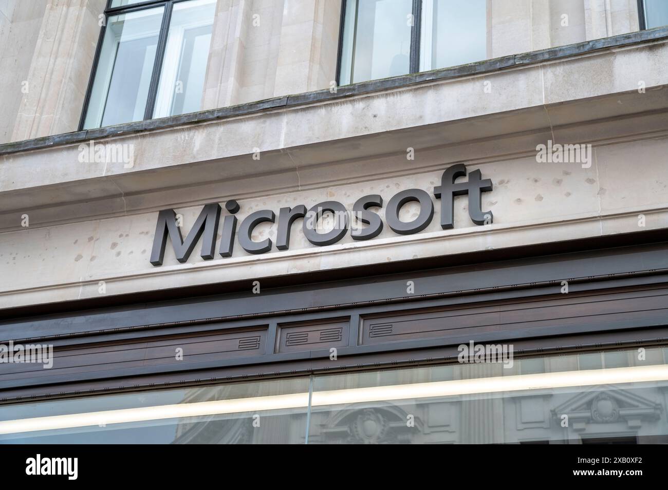 Microsoft store uk hi-res stock photography and images - Alamy