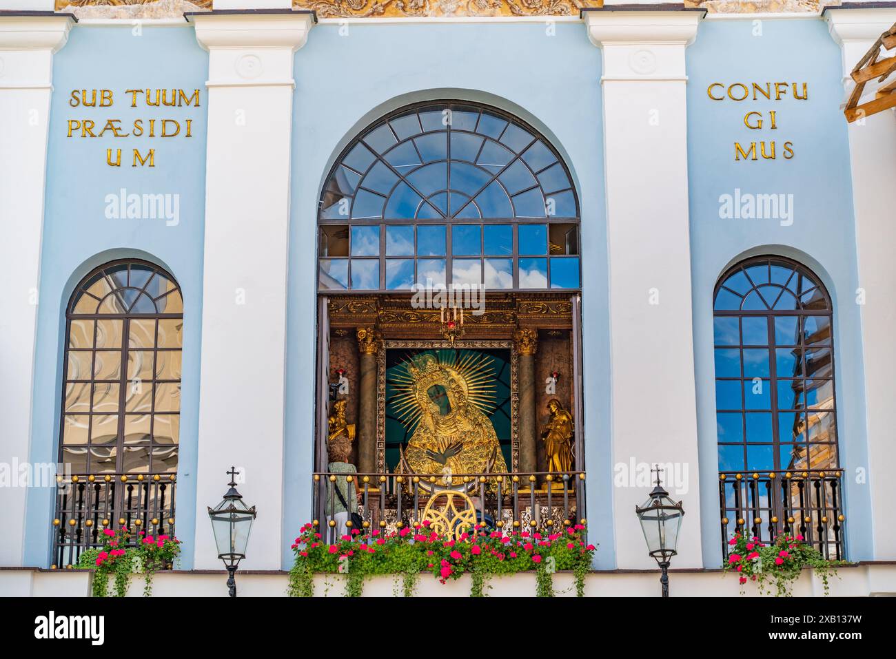 Our Lady of the Gate of Dawn in Vilnius, Lithuania Stock Photo - Alamy
