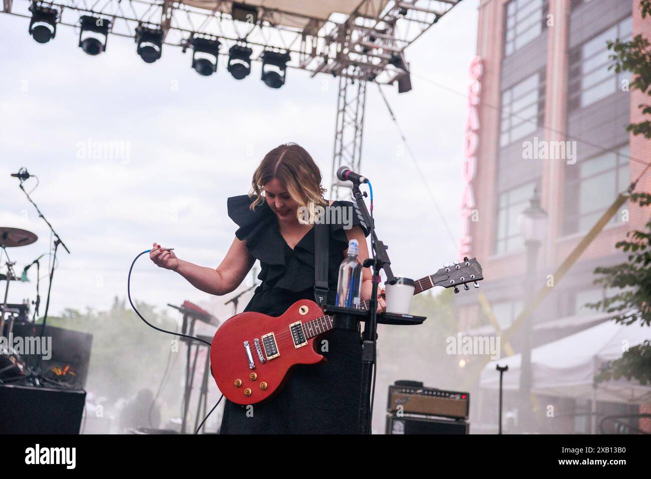 Bloomington, United States. 08th June, 2024. Sleater-Kinney's Corin ...