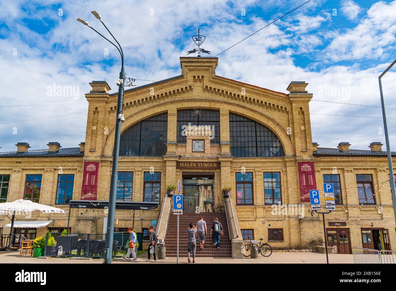 Lithuania vilnius old town hales hi-res stock photography and images ...