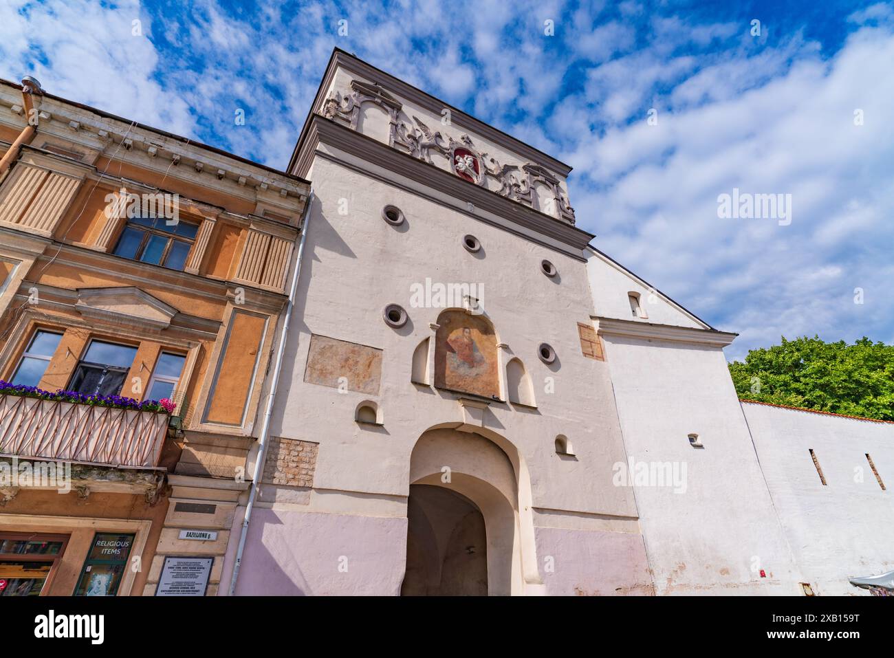 Gate of Dawn, a city gate in Vilnius, Lithuania Stock Photo - Alamy