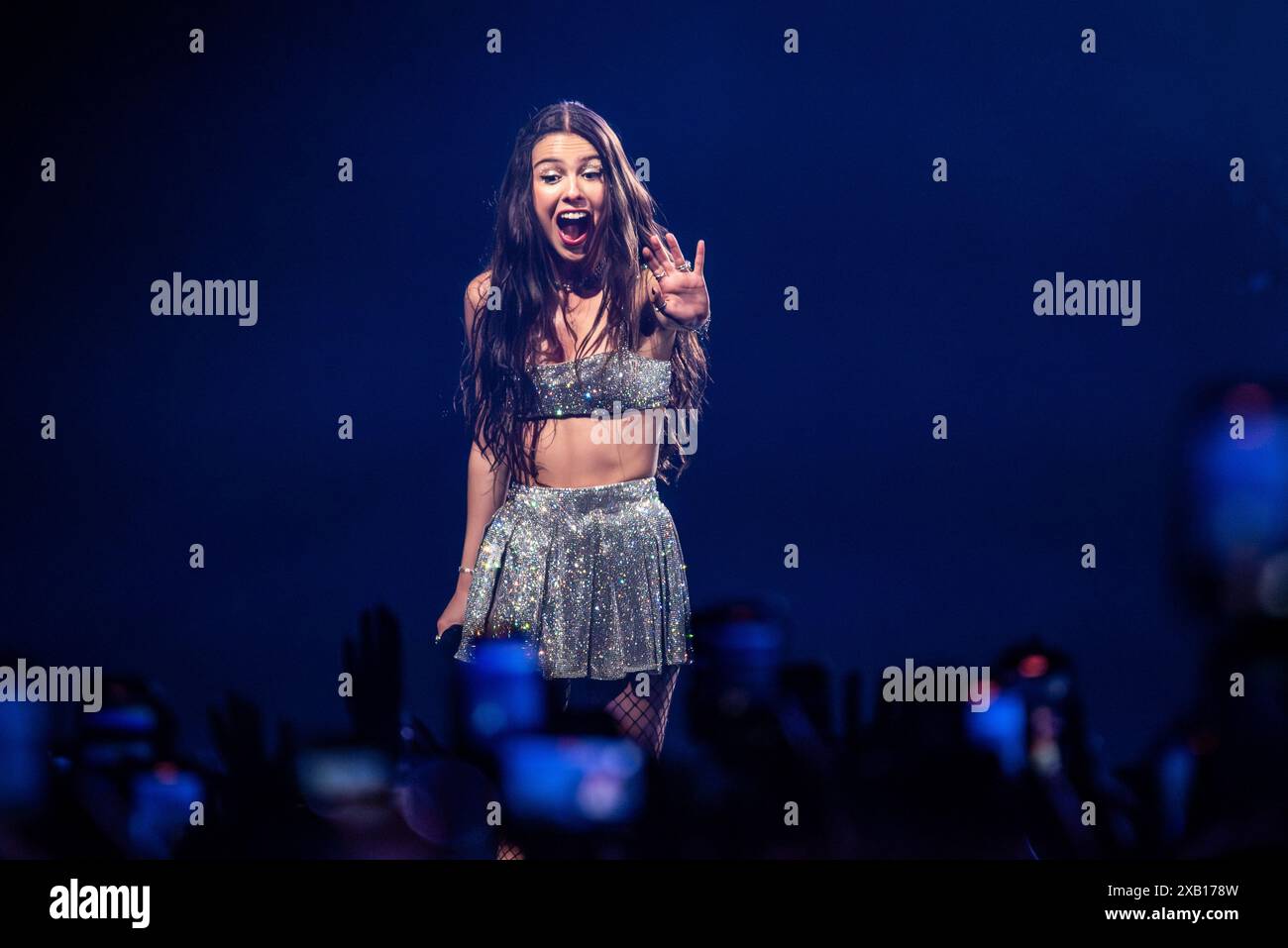 Olivia rodrigo guts tour hi-res stock photography and images - Alamy