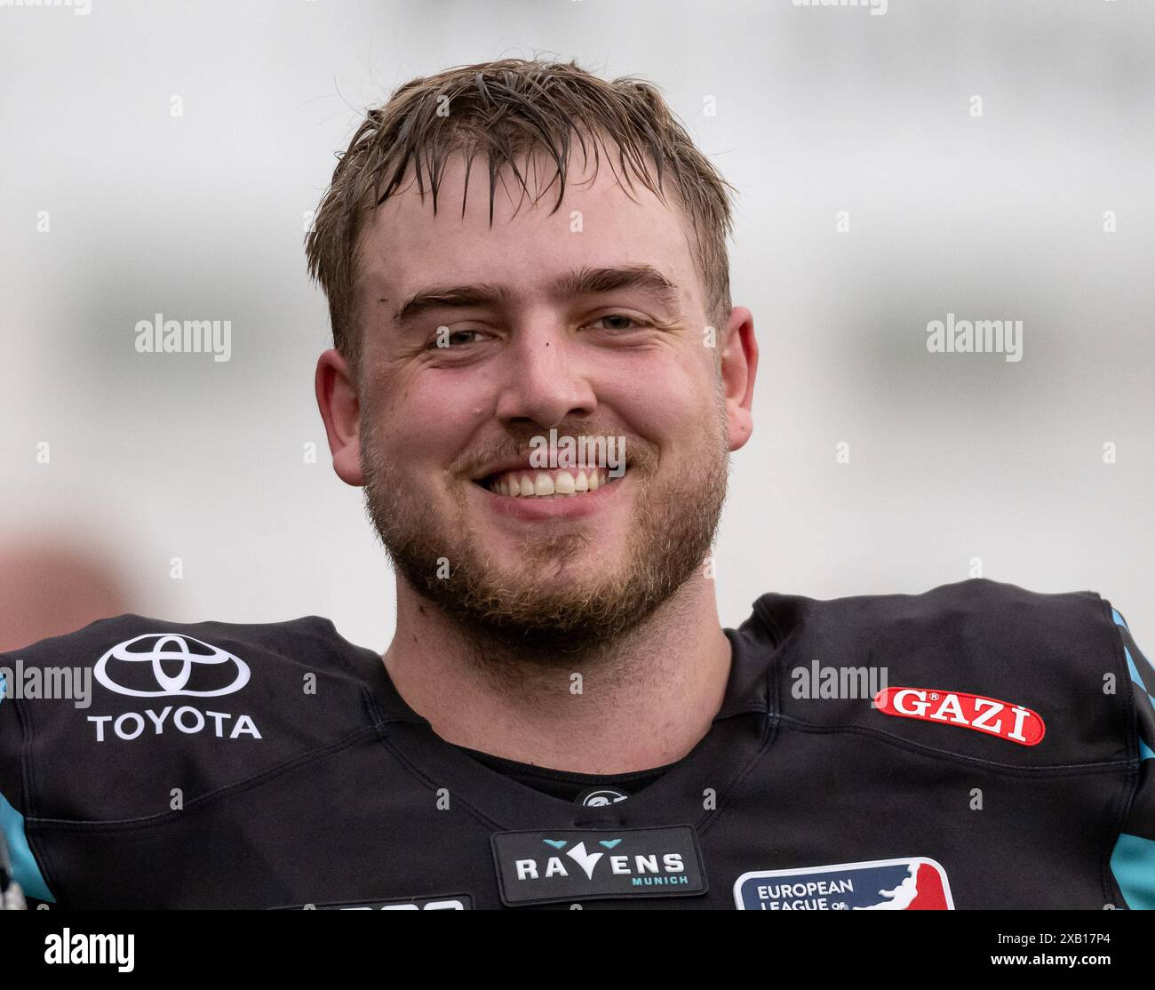 Leander Wiegand (Munich Ravens, #55) laechelnd / lachend. Munich Ravens ...