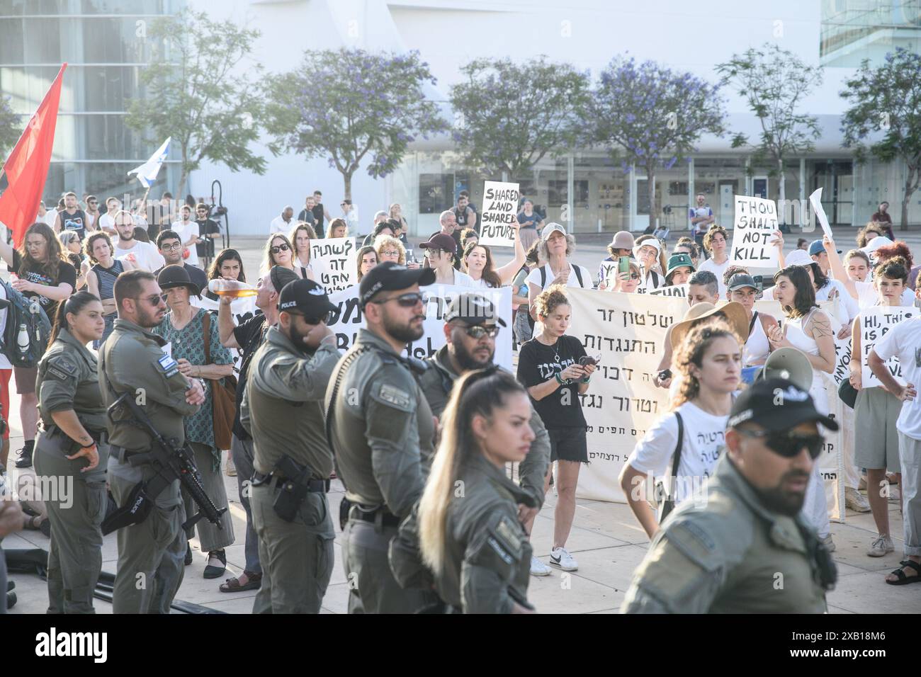 Idf soldiers gaza hi-res stock photography and images - Alamy