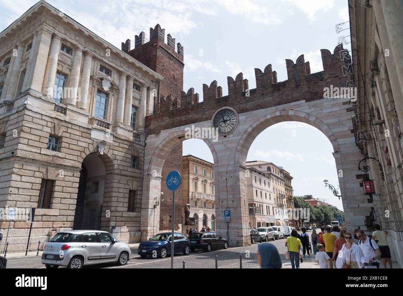 Verona medieval city walls hi-res stock photography and images - Alamy
