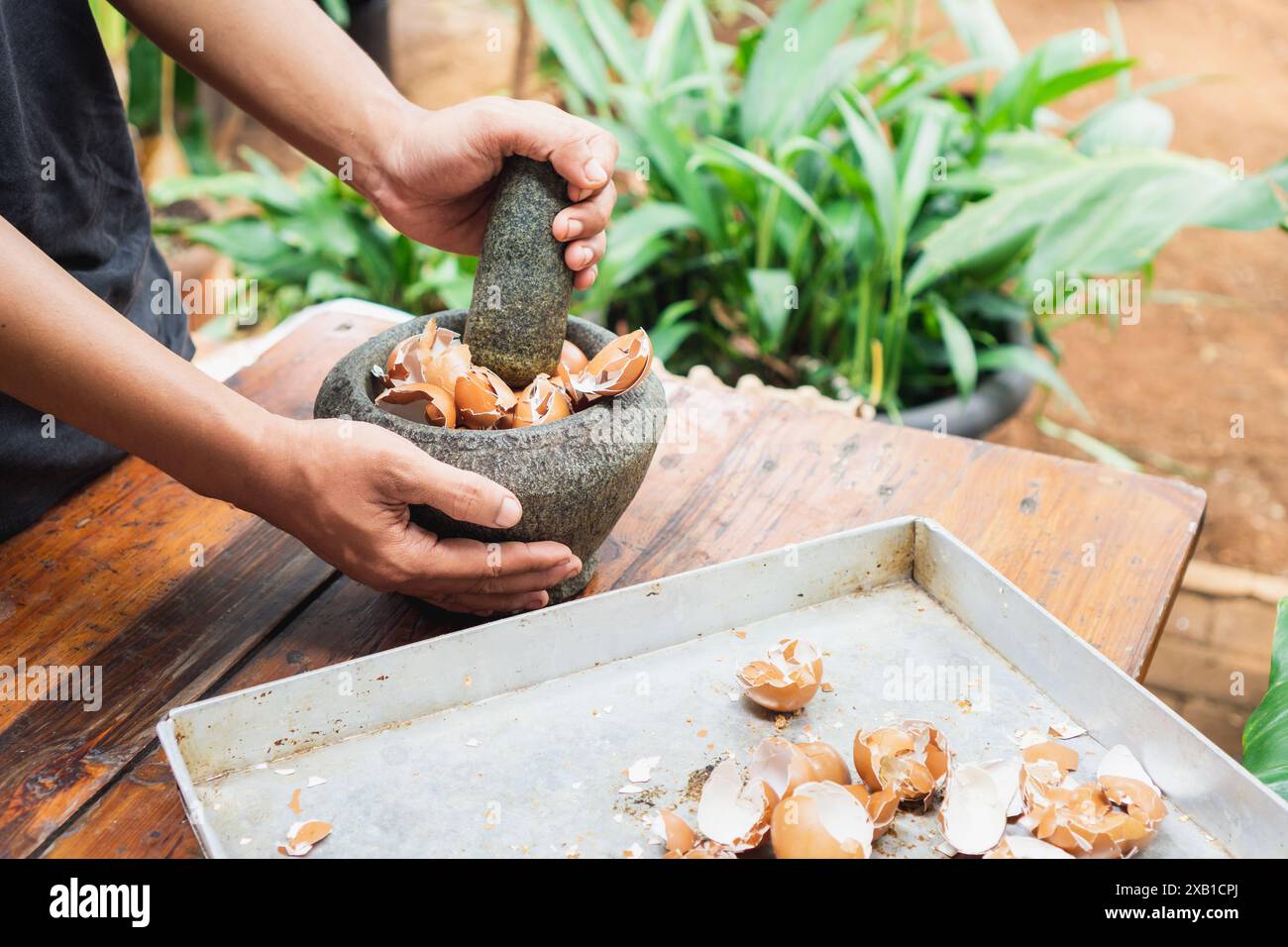 Crushing soil hi-res stock photography and images - Alamy