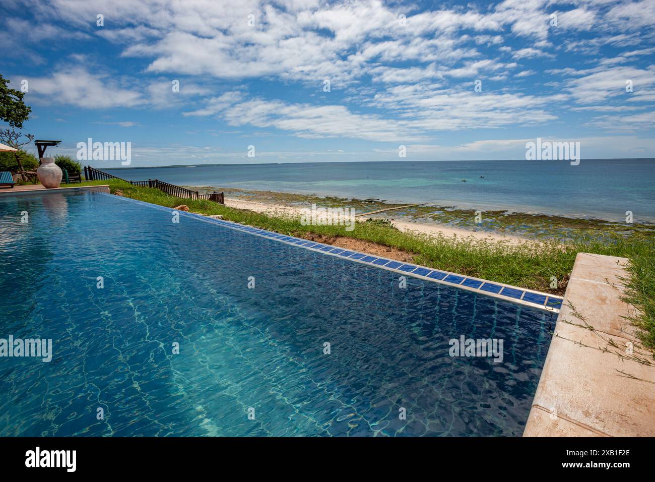 Mozambique, Cabo Delgado, Pemba, Pemba beach hotel - Swimming pool ...